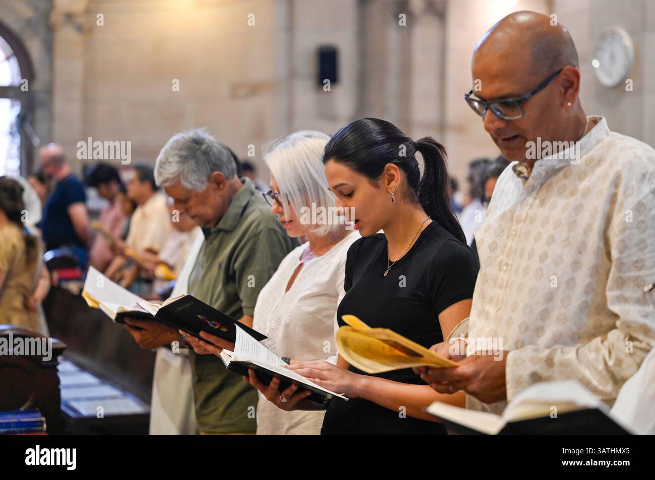 NEW DELHI, INDIA - APRIL 18: Christians offer prayer in Cathedral ...