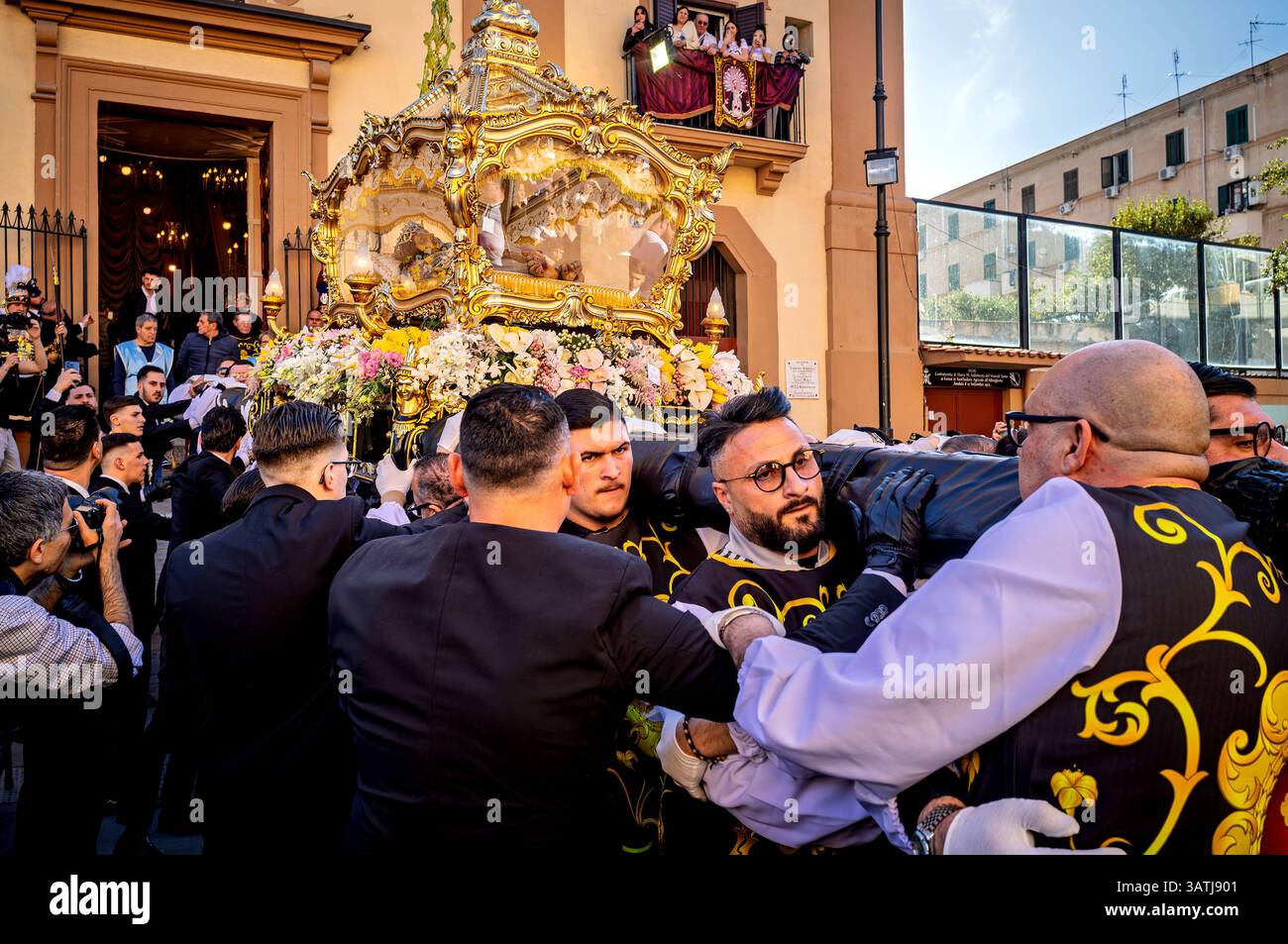 Processione del VenerdÃ Santo a Palermo PALERMO, ITALY - APRIL 18 ...