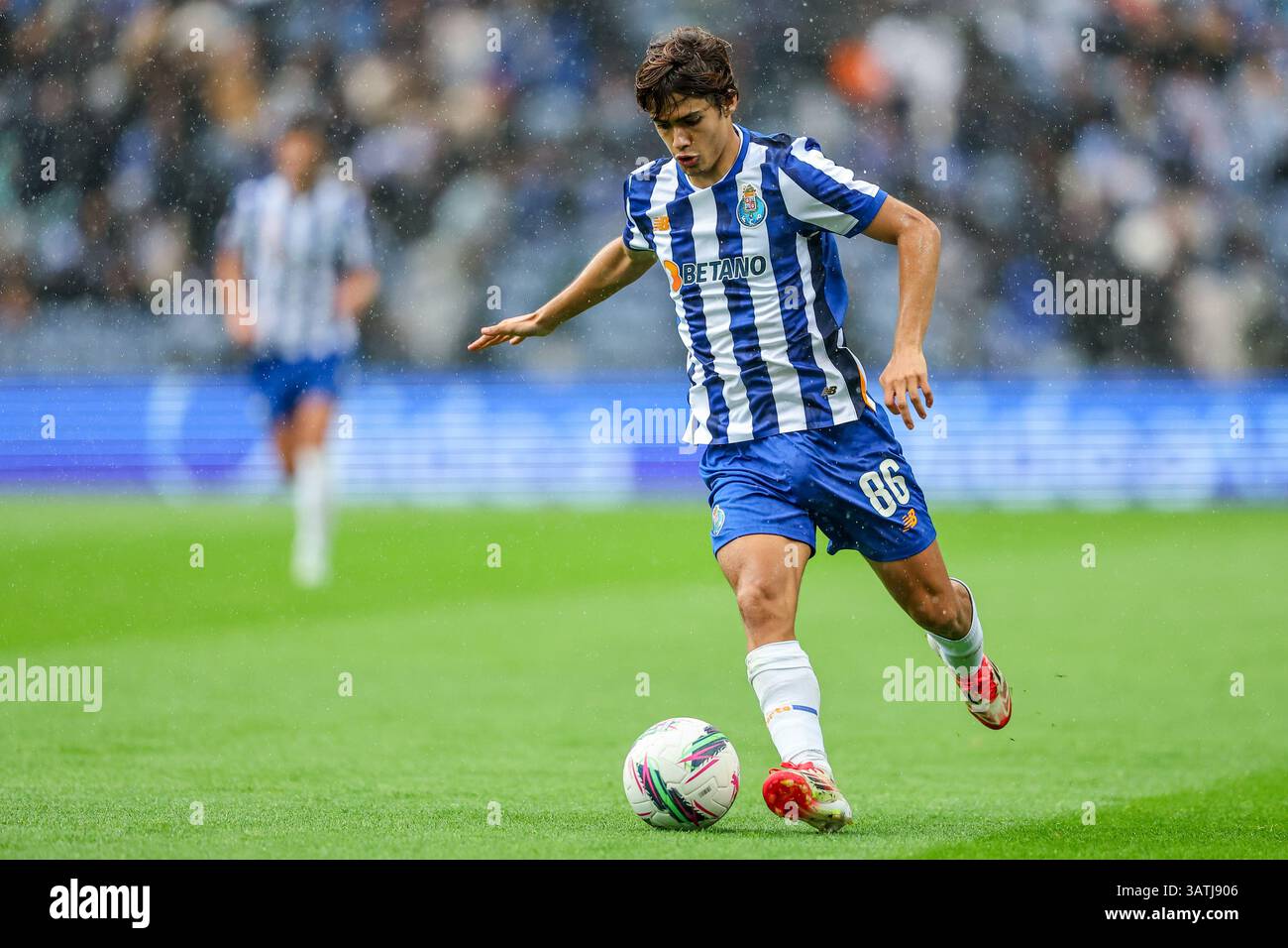 Dragon Stadium, Oporto, Portugal. 18 April, 2025. Pictured left to ...