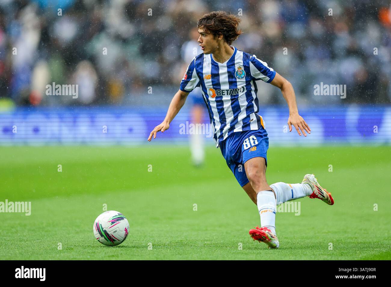 Dragon Stadium, Oporto, Portugal. 18 April, 2025. Pictured left to ...