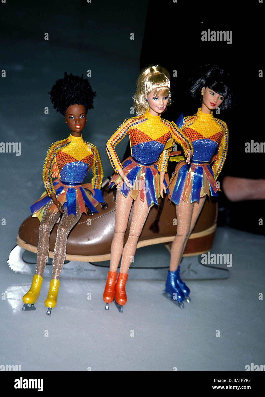 Skating barbie hi-res stock photography and images - Alamy