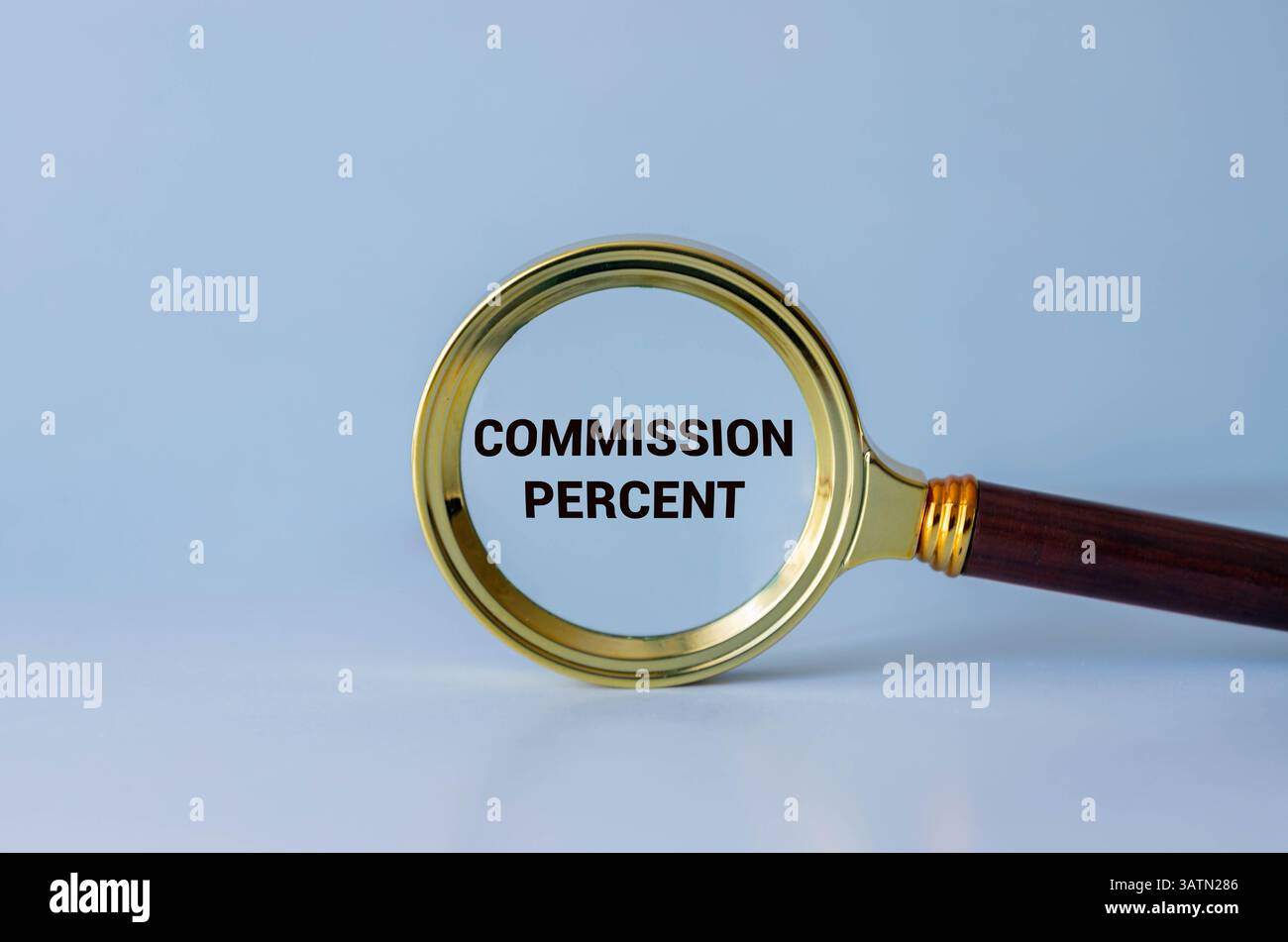 Pay commission hi-res stock photography and images - Alamy