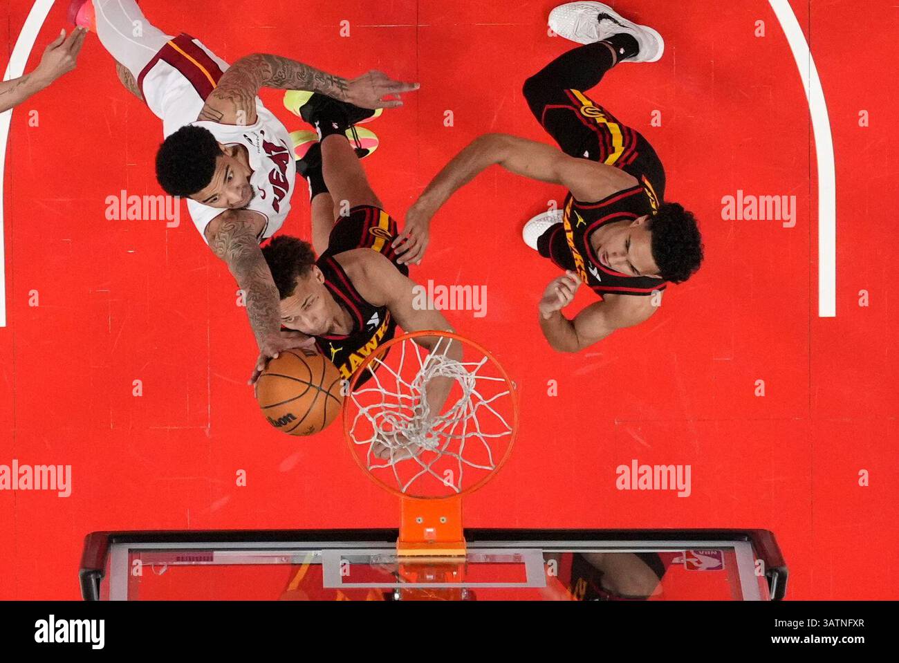 Miami Heat center Kel'el Ware (7) shoots against Atlanta Hawks guard ...