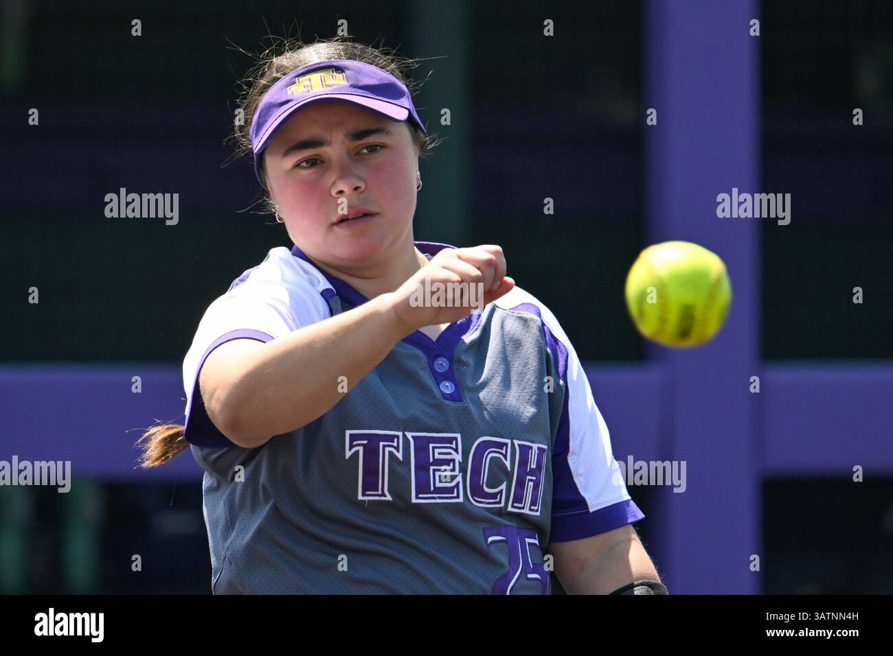 Tennessee Tech's Jailynn Paderez (25) during an NCAA softball game ...