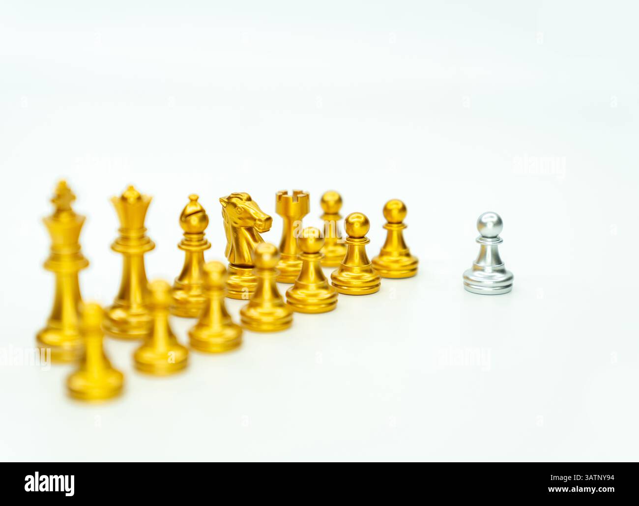 Gold chess team ready hi-res stock photography and images - Alamy
