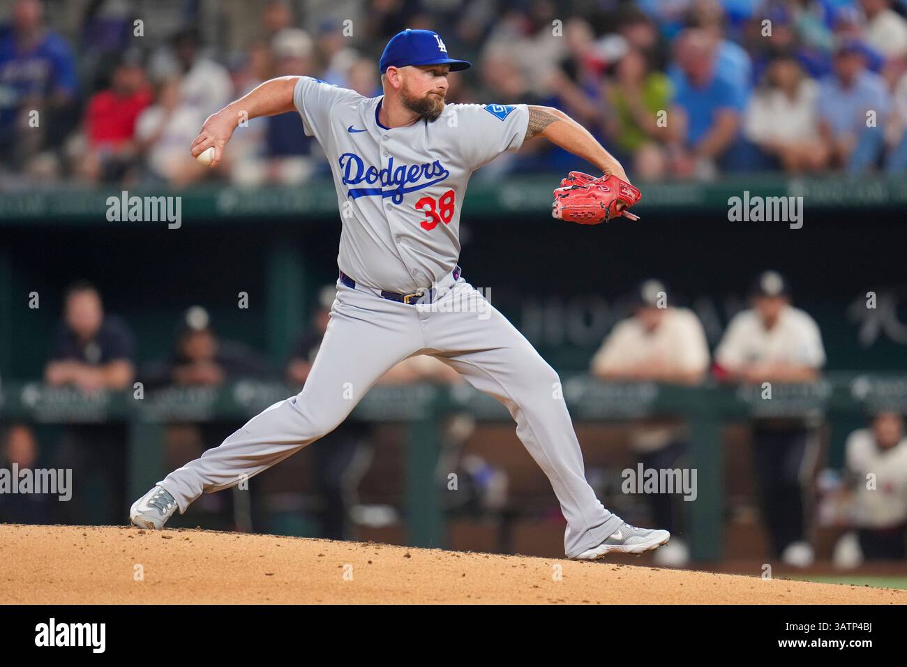 Los Angeles Dodgers relief pitcher Kirby Yates throws a pitch to the ...