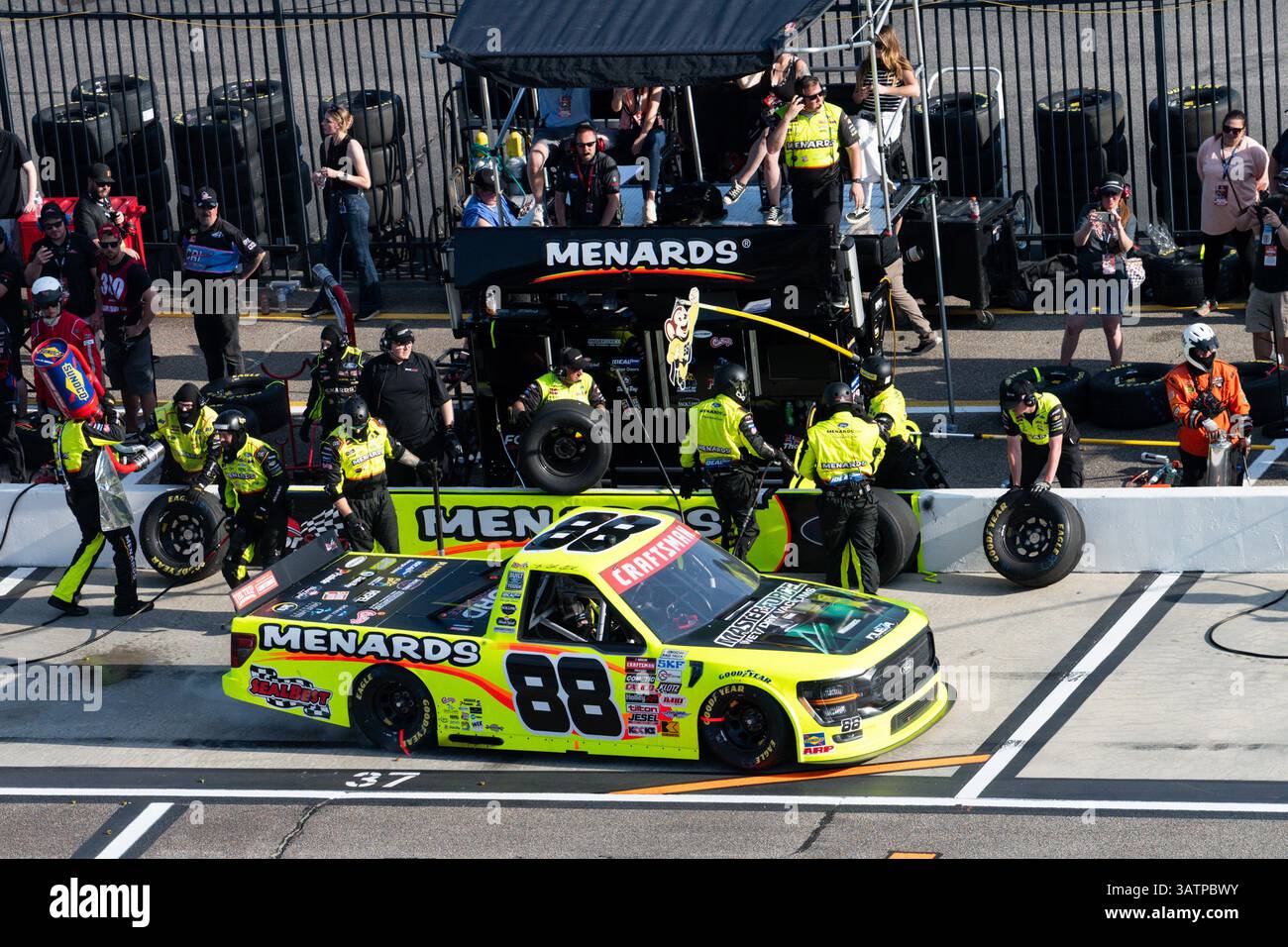 Rockingham, North Carolina, USA. 18th Apr, 2025. NASCAR Craftsman Truck ...