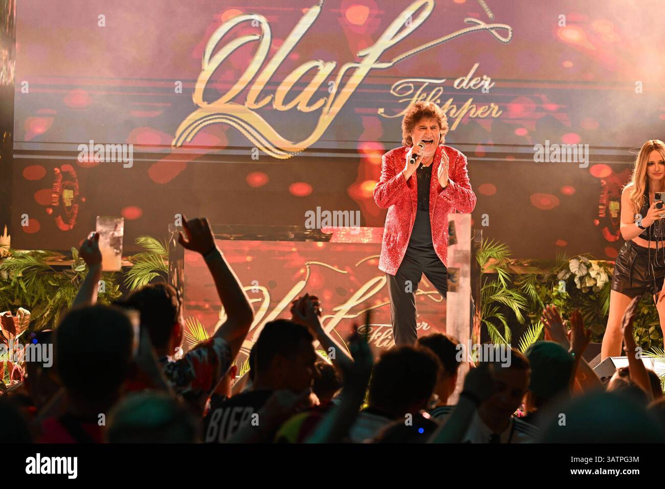 20250418 Olaf der Flipper im Megapark PALMA, SPAIN - APRIL 18 2025 ...