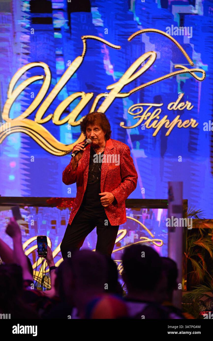 20250418 Olaf der Flipper im Megapark PALMA, SPAIN - APRIL 18 2025 ...