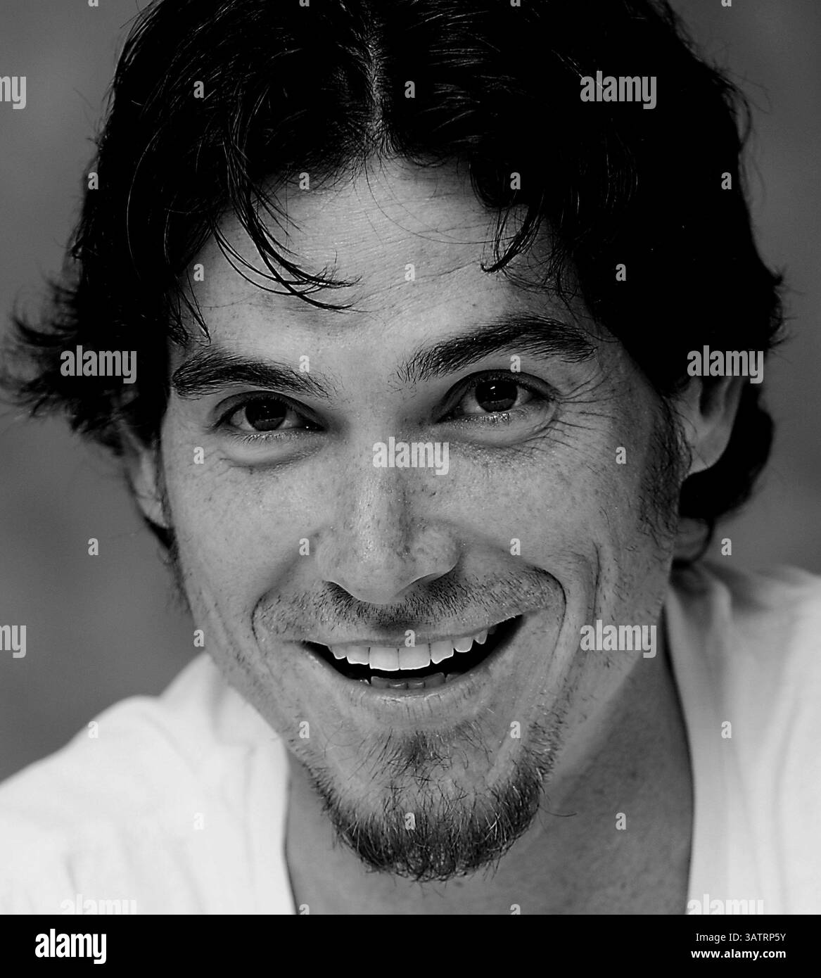 October 13, 2004 - U.S. - BILLY CRUDUP promotes 'Stage Beauty.' William ...