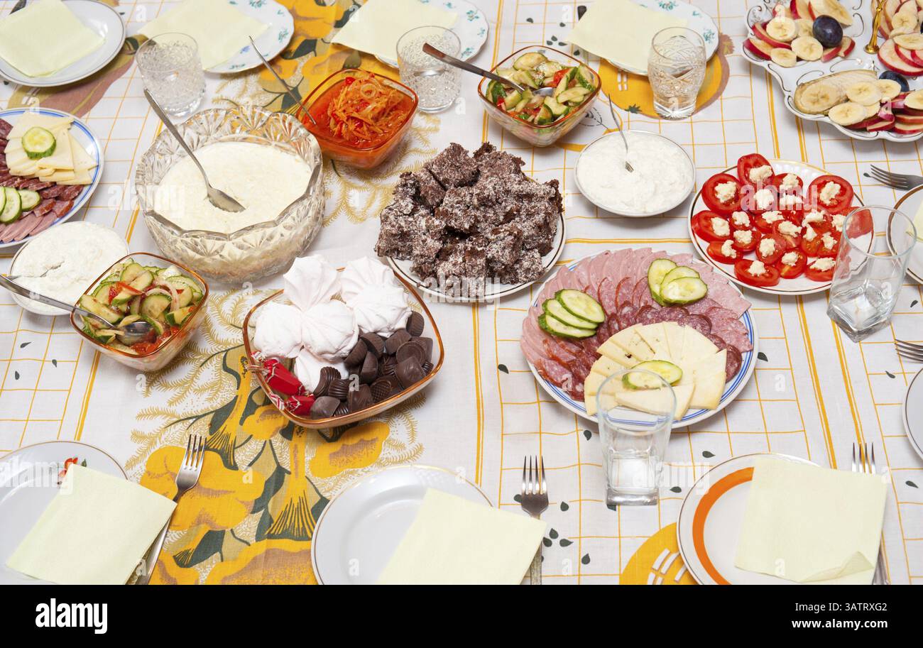 Table cold snacks fruits hi-res stock photography and images - Alamy