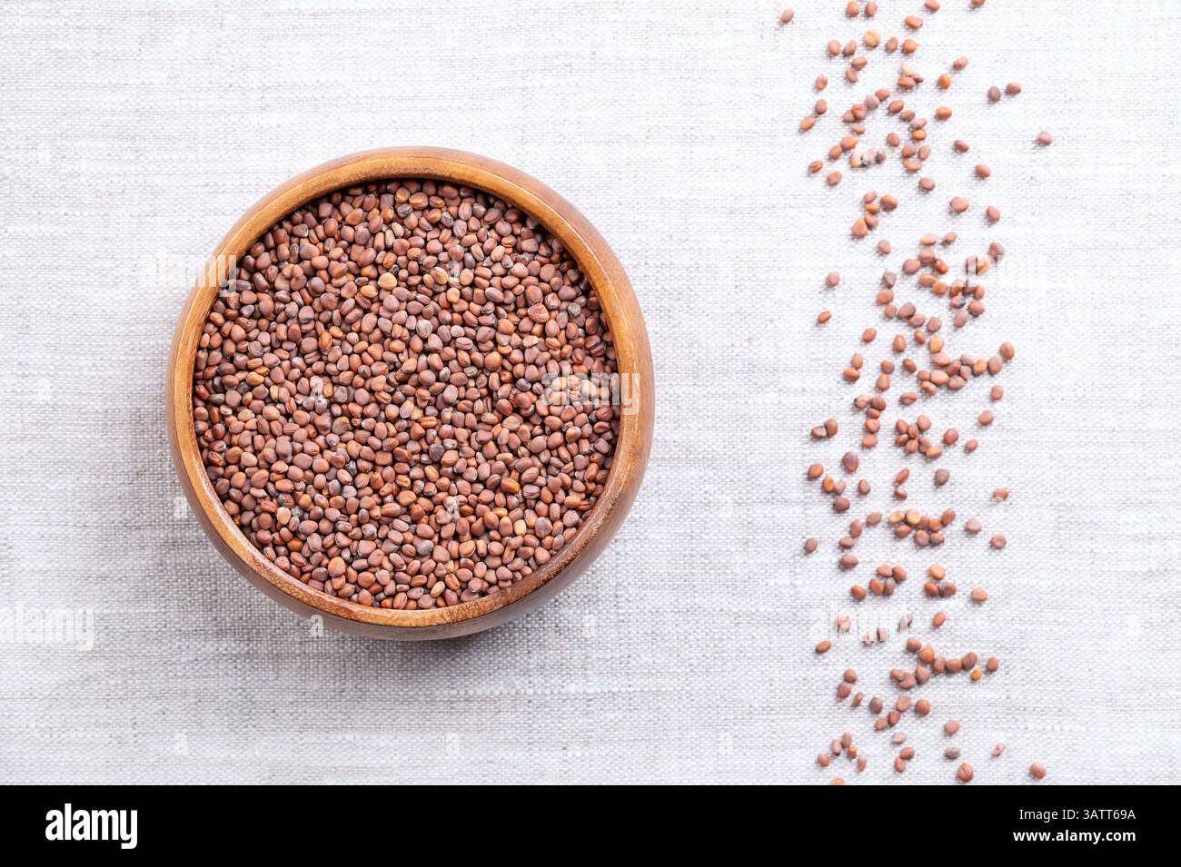Pile dry radish seed hi-res stock photography and images - Alamy