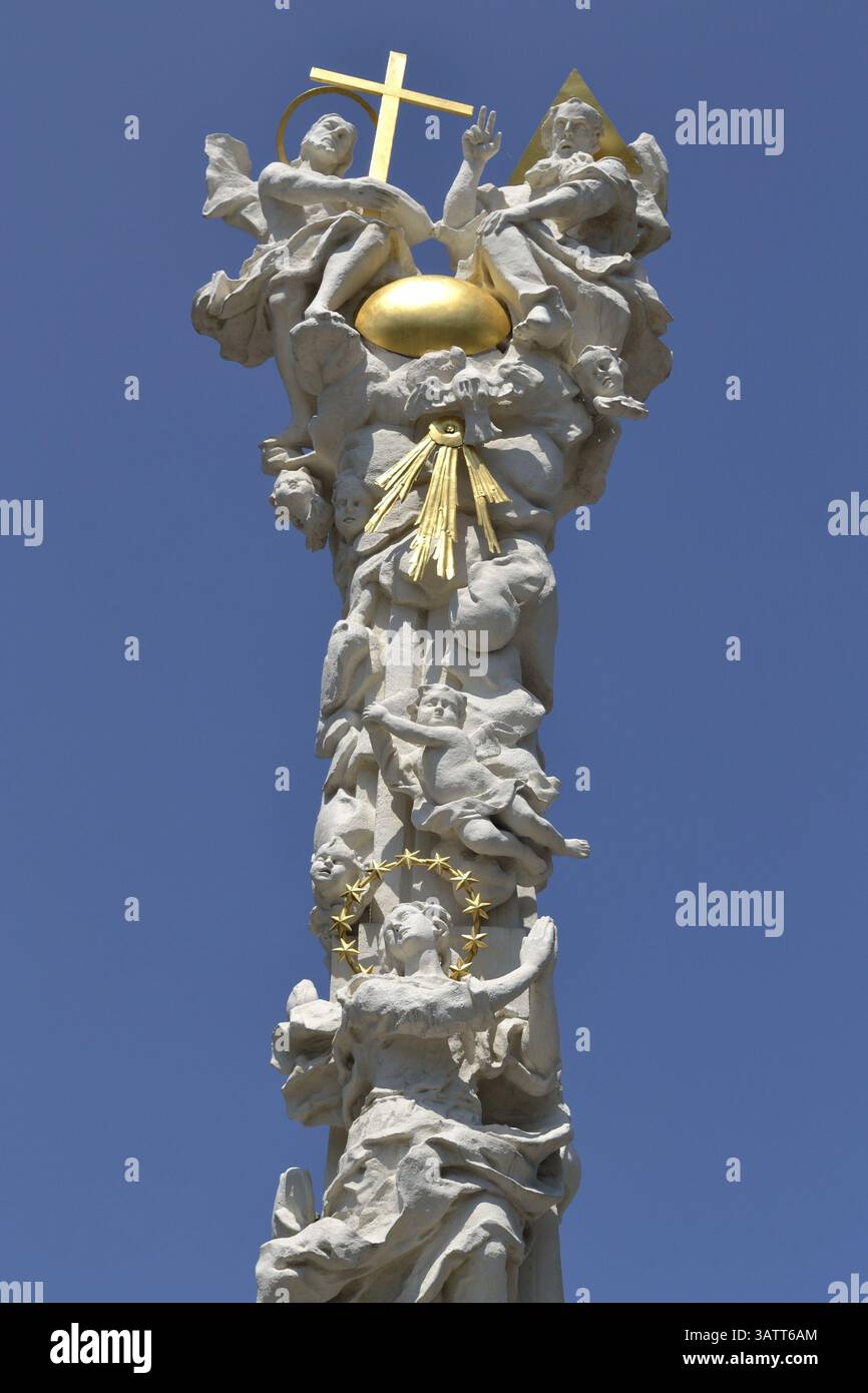 Religious symbol as the centrepiece of a city Stock Photo - Alamy