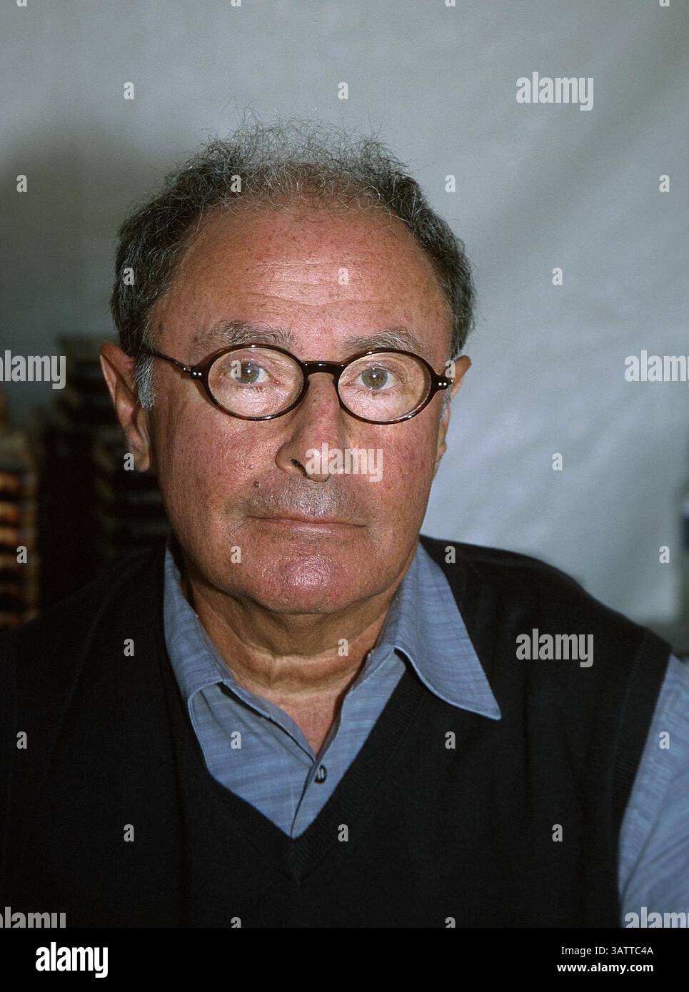 28 04 2002 hi-res stock photography and images - Alamy
