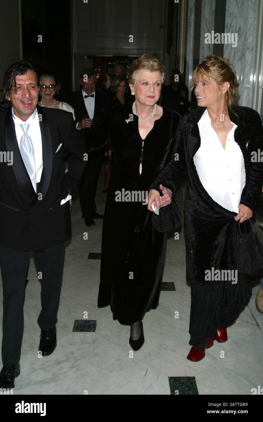 Nov. 11, 2002 - Beverly Hills, CALIFORNIA, USA - ANGELA LANSBURY HER ...