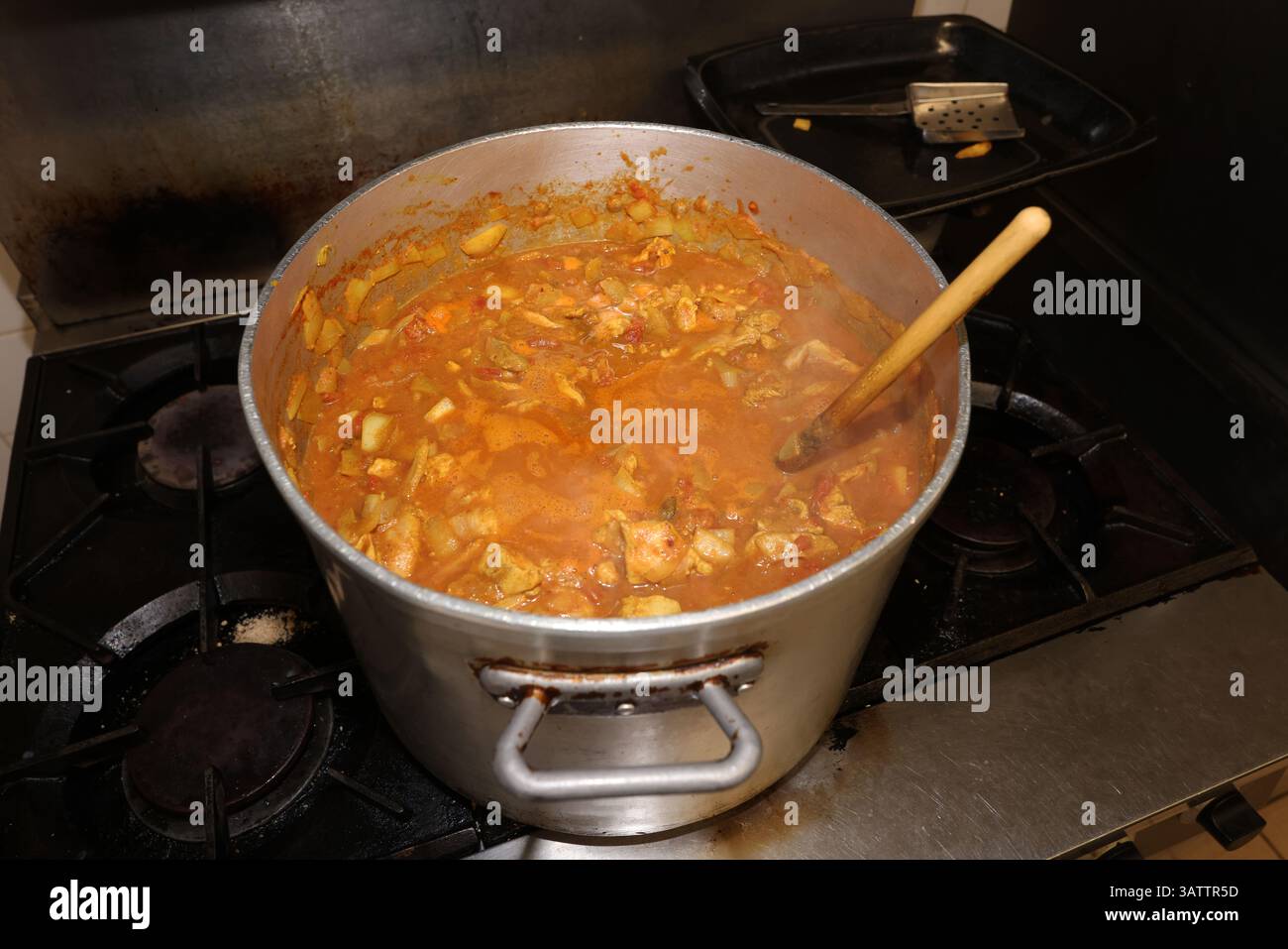 Indian cooking pots hi-res stock photography and images - Alamy