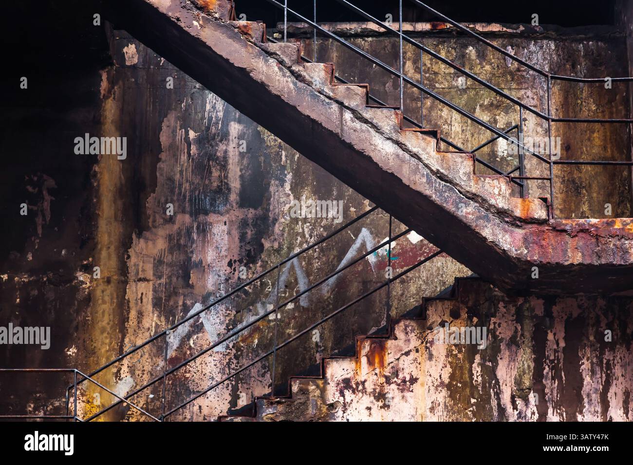 Part of a dry dock wall with a concrete staircase Stock Photo - Alamy