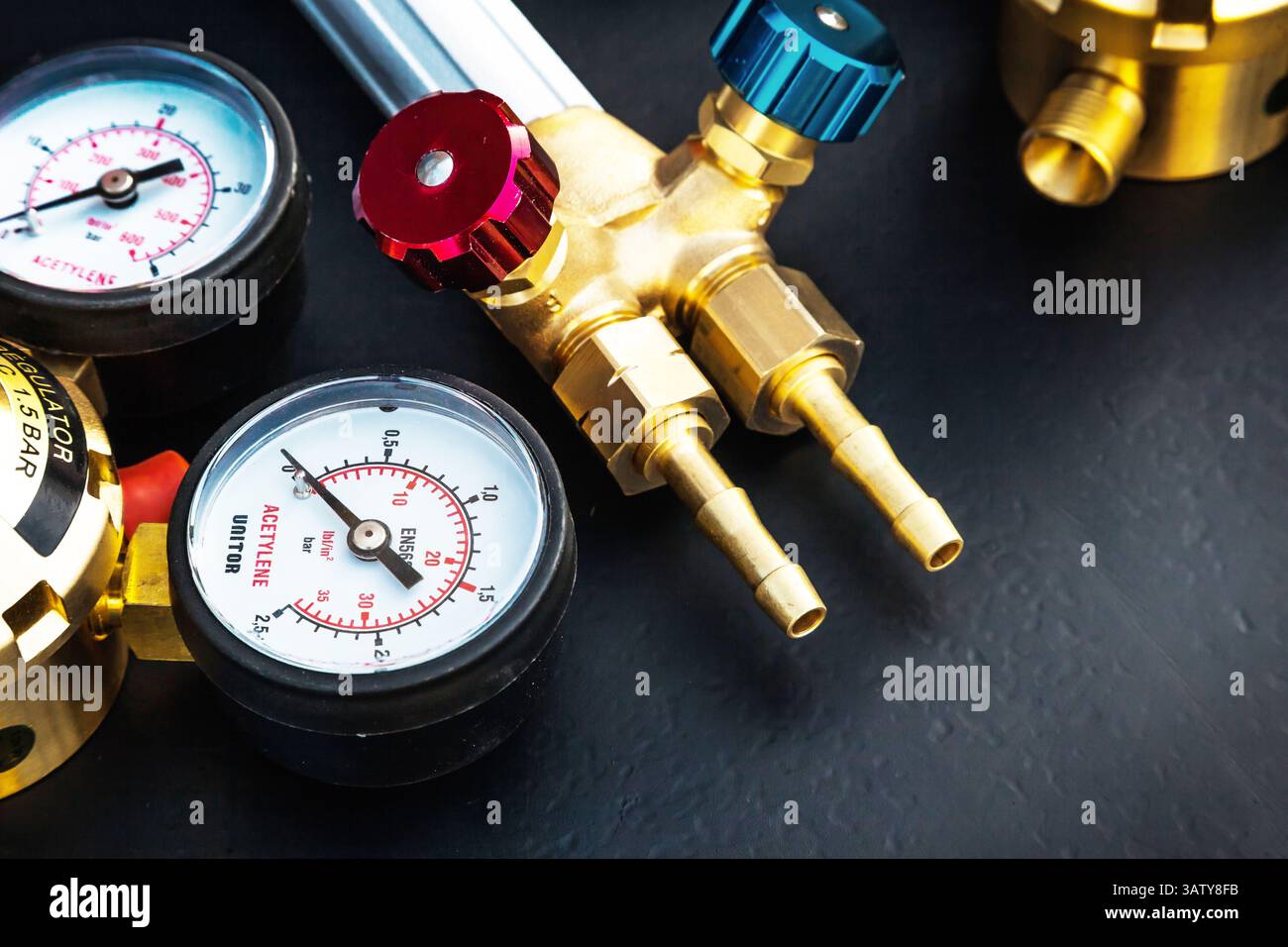 New cutter and two monometers for acetylene and oxygen, for gas cutting ...