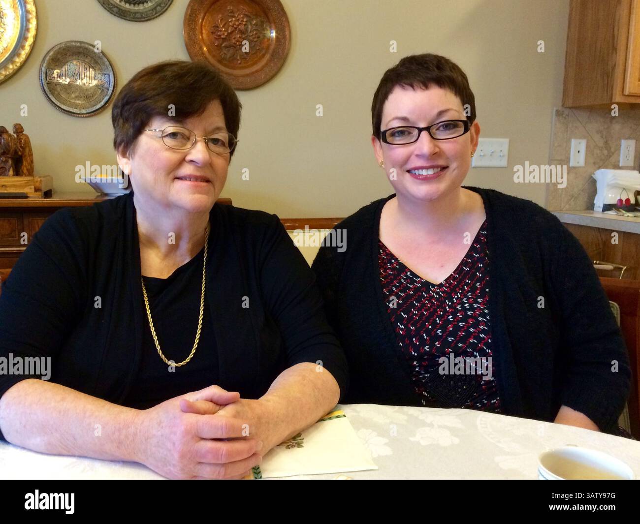 Betty mahmoody hi-res stock photography and images - Alamy