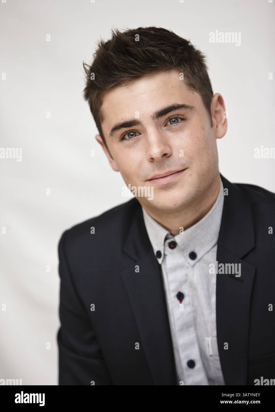 September 24, 2012 - Hollywood, California, U.S. - Actor ZAC EFRON ...