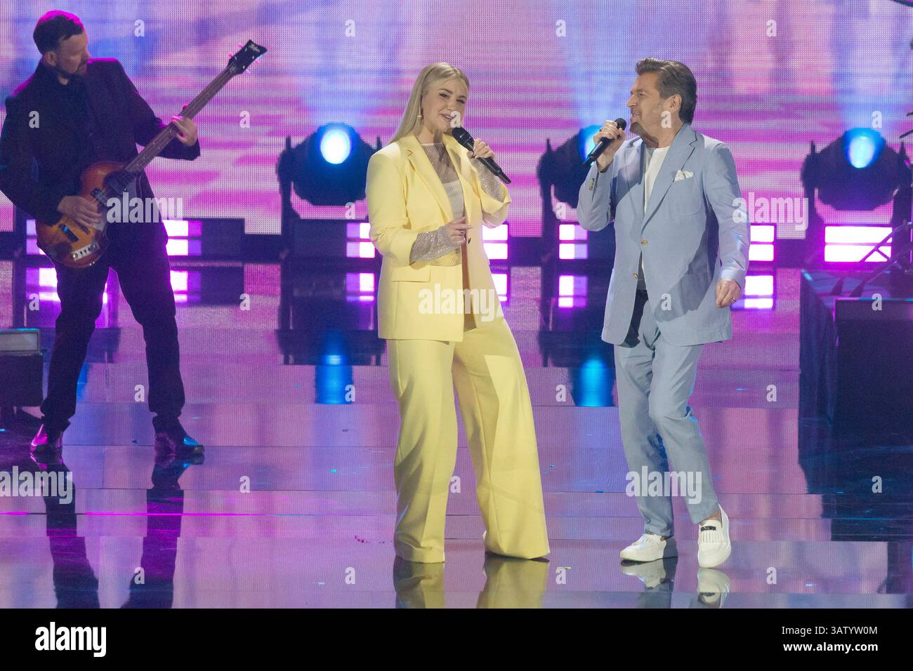 Die Beatrice Egli Show, TV-Show im Studio Adlershof, Berlin, 08.04.2025 Beatrice Egli und Thomas ...
