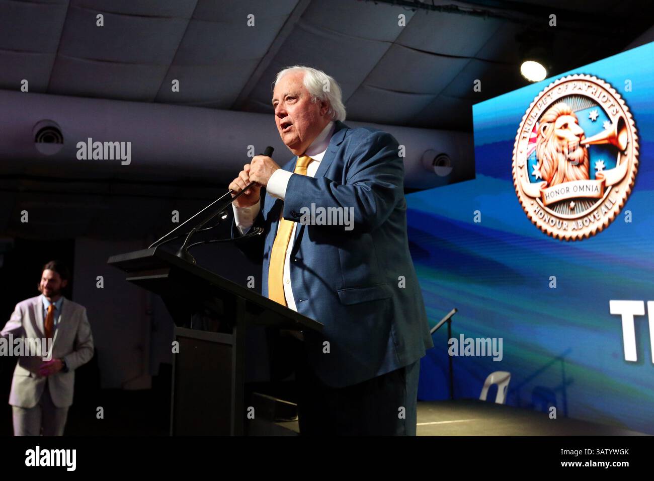 Party Chairman Clive Palmer reminds everyone to come to the dinner he ...