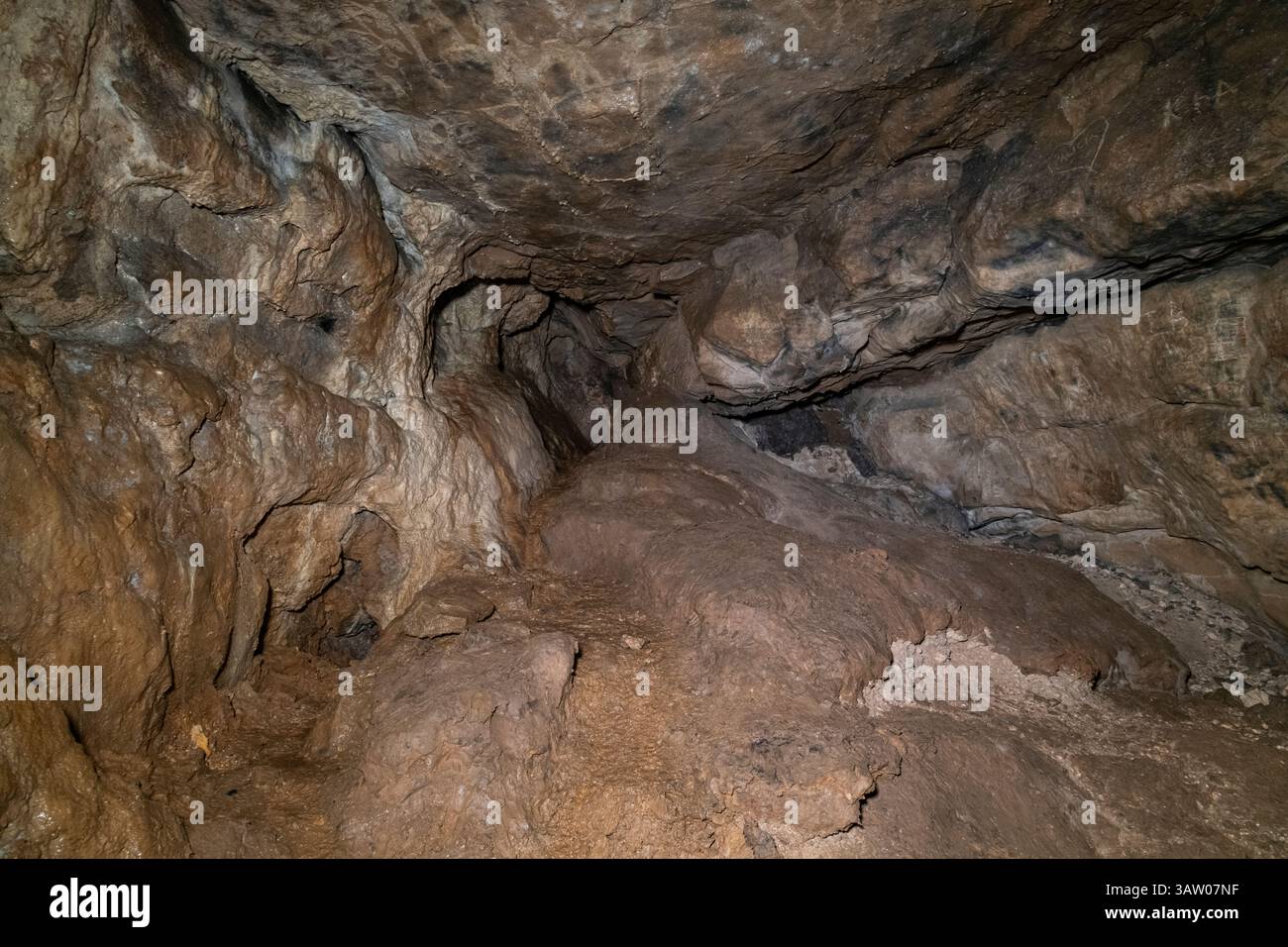 Interior of cave hi-res stock photography and images - Alamy