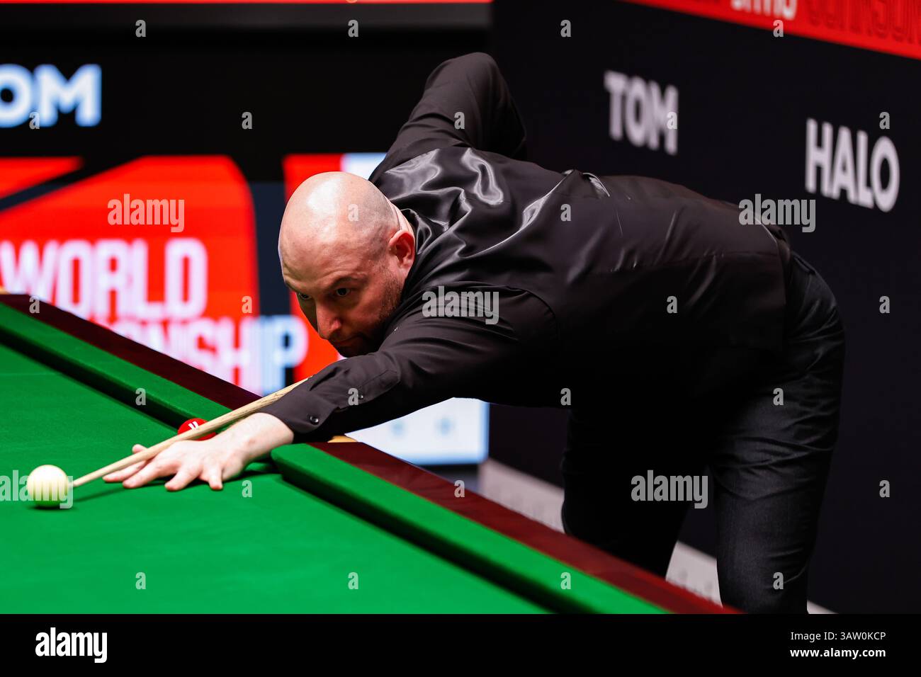 Matthew Selt during the 2025 Halo World Snooker Championship Round 1 ...