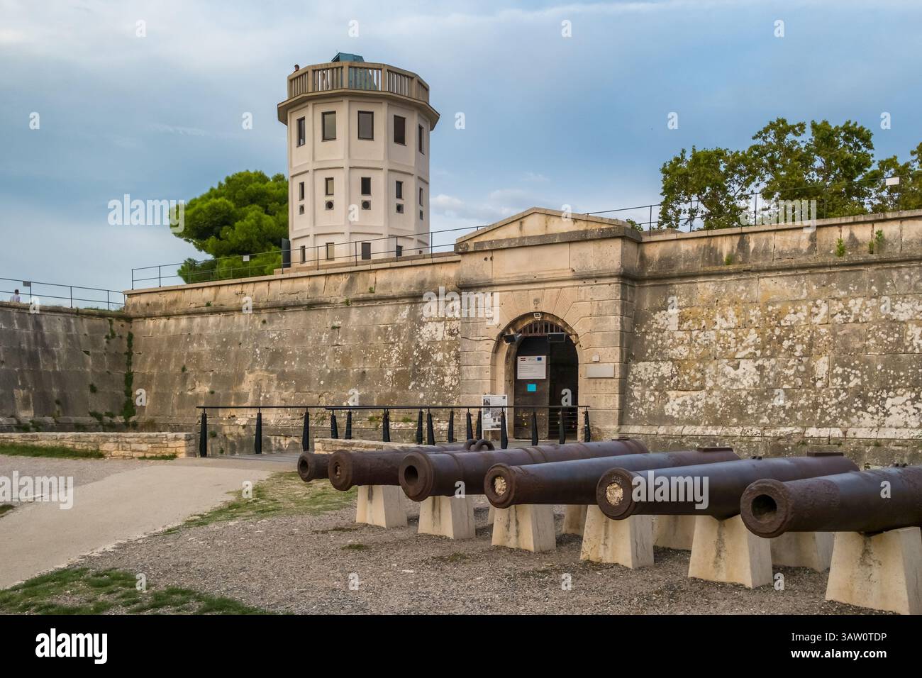 Pula fortress castle hi-res stock photography and images - Alamy