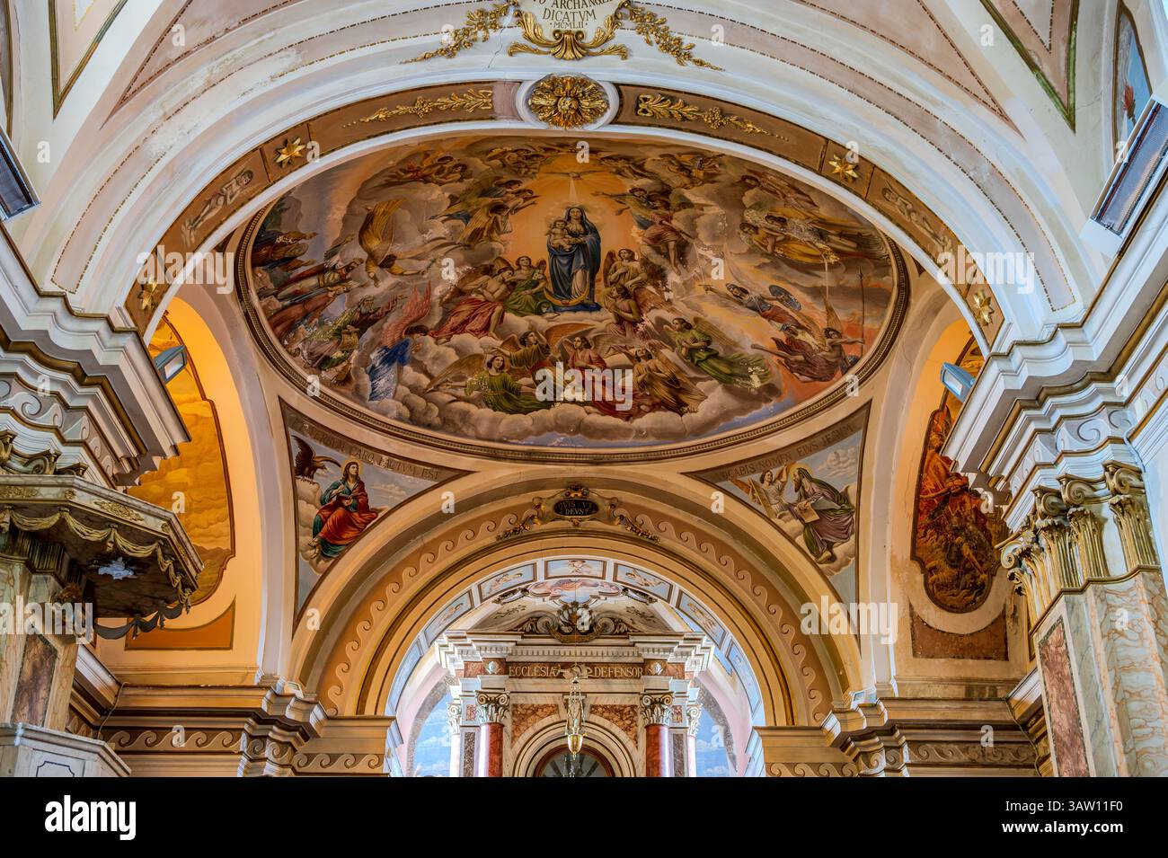 The church has a commissar cross plan with six side chapels. The ...