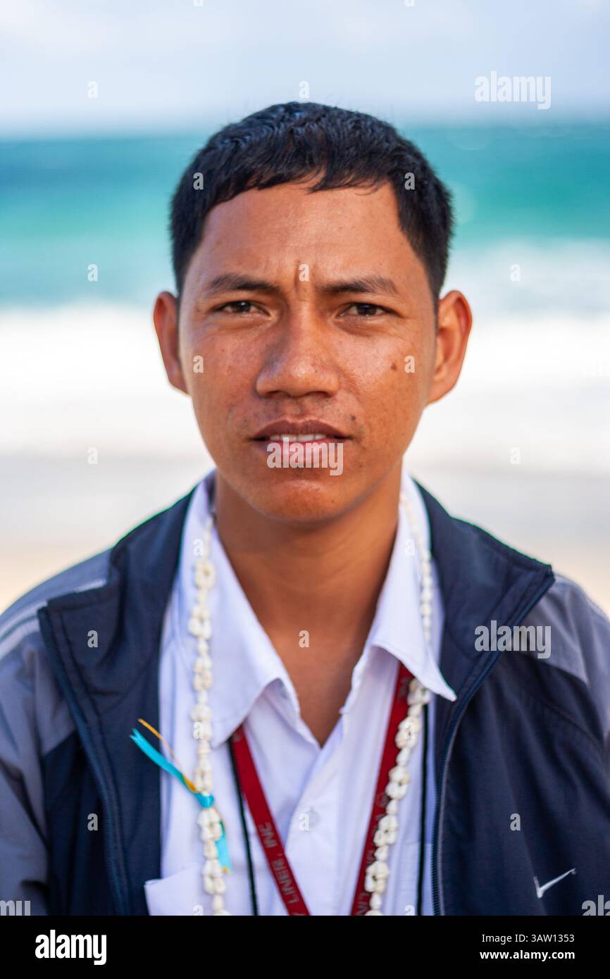 Bus driver uniform hi-res stock photography and images - Alamy