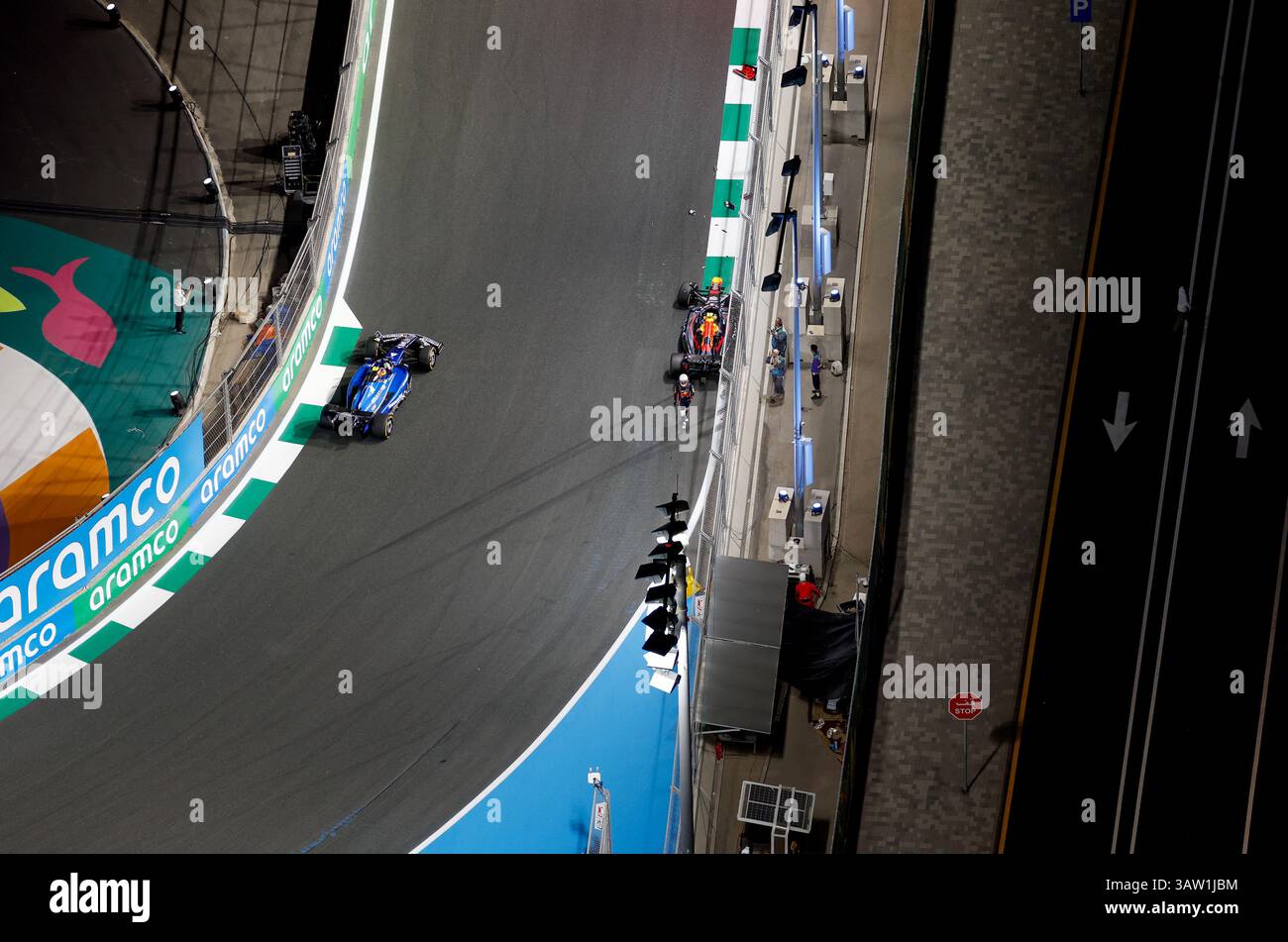 22 TSUNODA Yuki (jap), Red Bull Racing RB21, action crash, accident, during the Formula 1 STC ...
