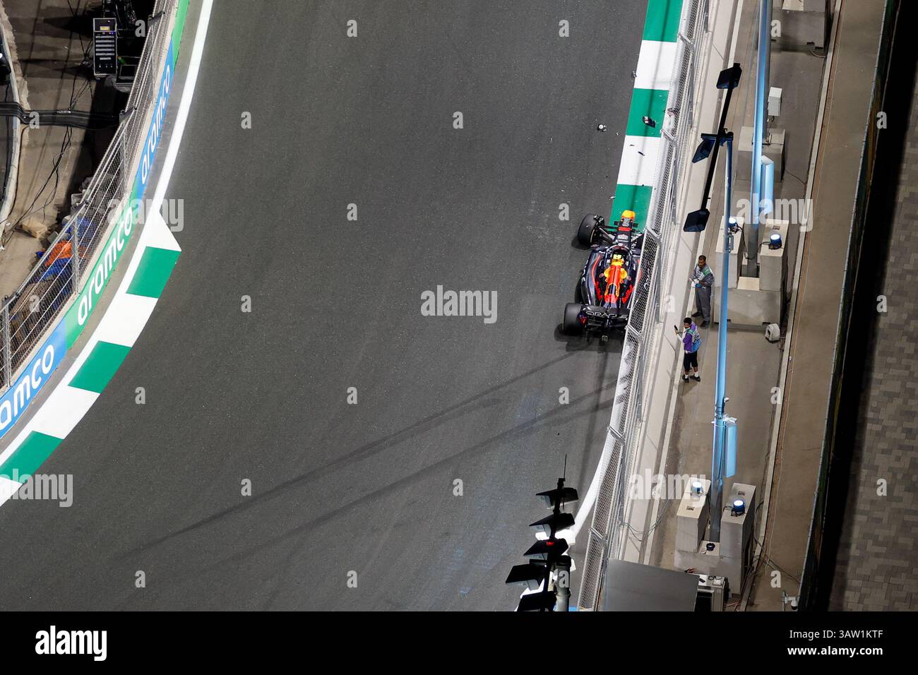 22 TSUNODA Yuki (jap), Red Bull Racing RB21, action crash, accident, during the Formula 1 STC ...