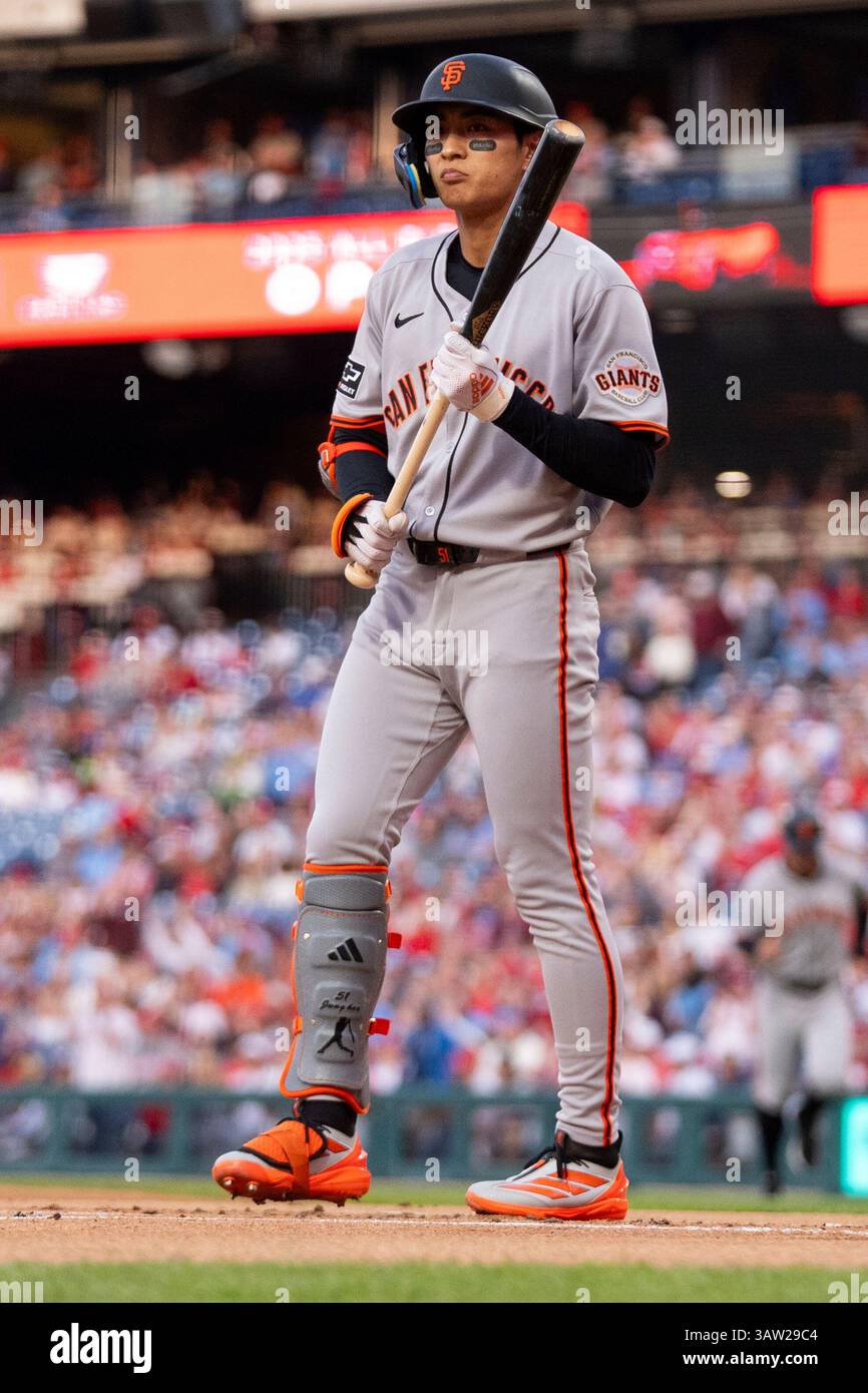 San Francisco Giants' Jung Hoo Lee looks on during the baseball game ...