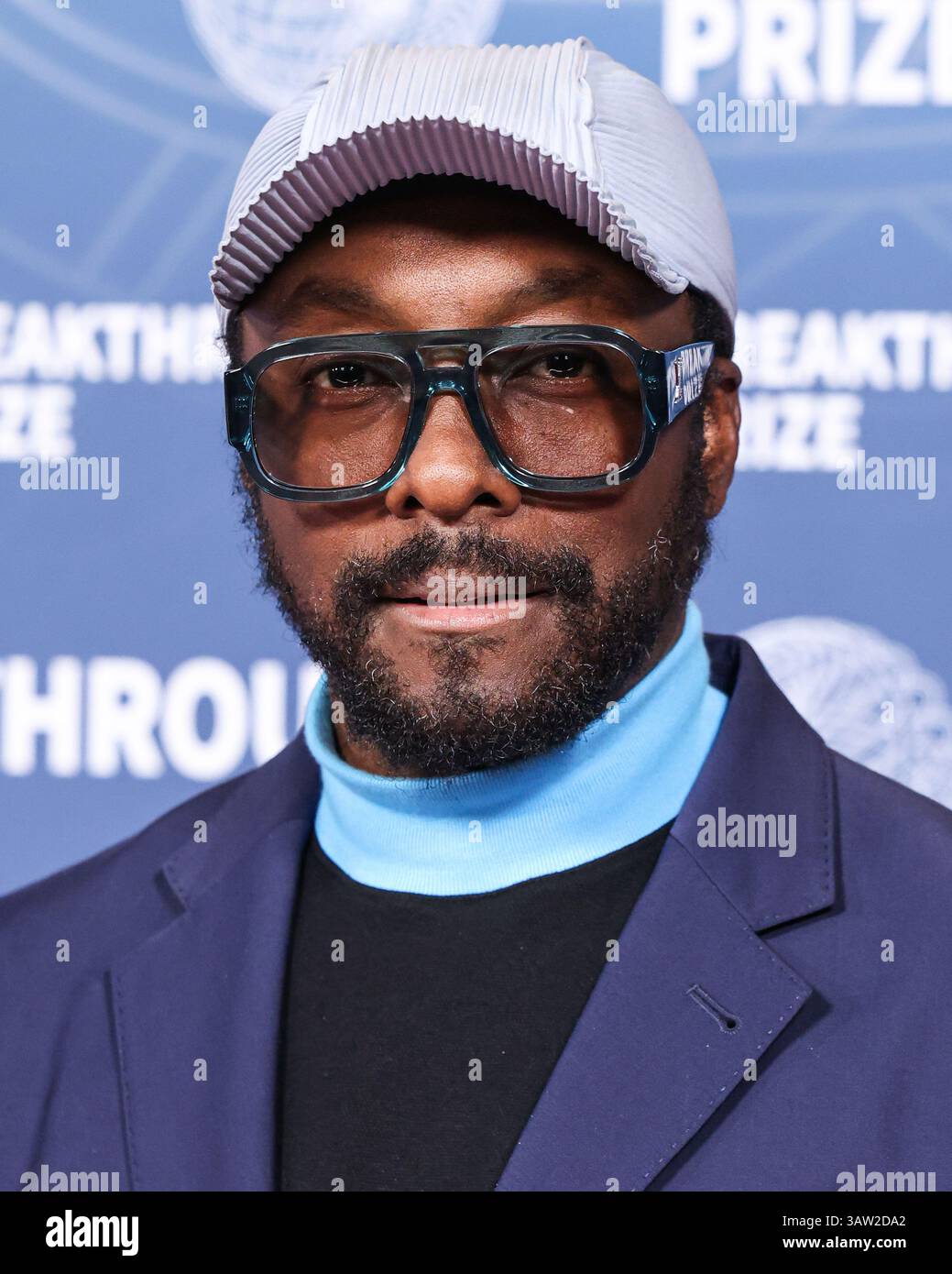 SANTA MONICA, LOS ANGELES, CALIFORNIA, USA - APRIL 05: American rapper ...