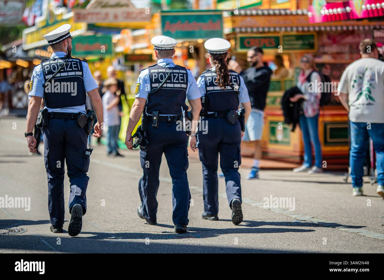 Stuttgart, Germany. 19th Apr, 2025. Police officers patrol the 85th ...