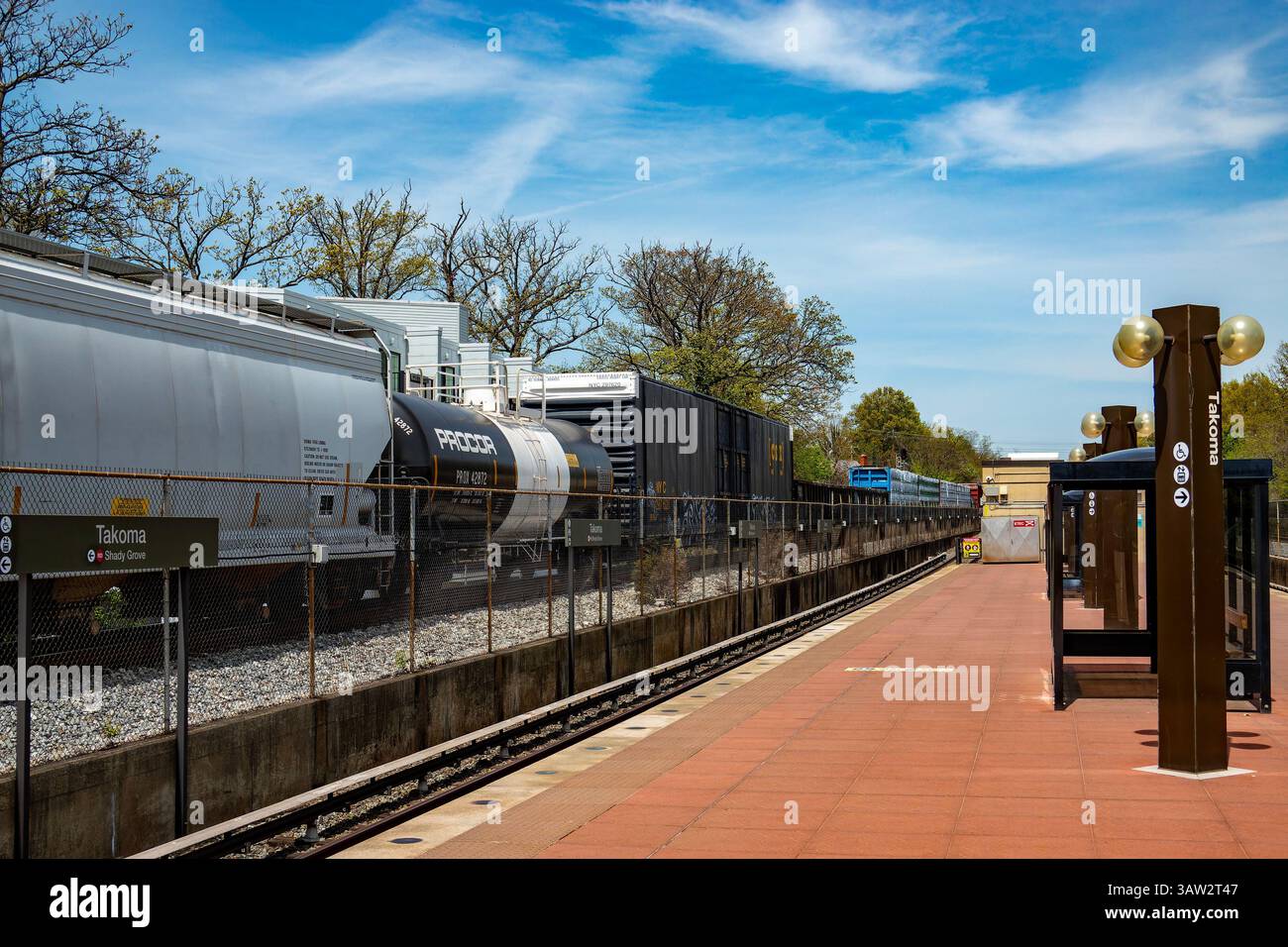 Washington, USA. 18th Apr, 2025. WASHINGTON, DC - APRIL 18: CSX freight ...