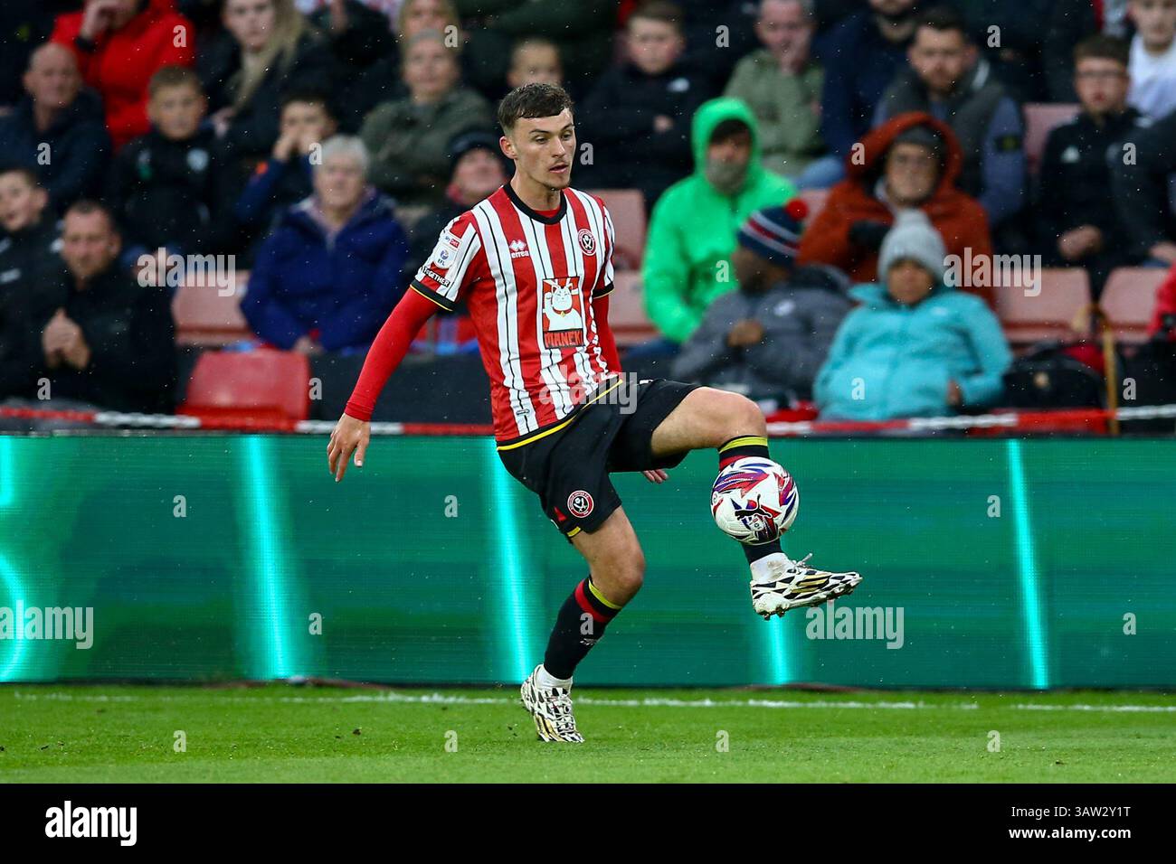Bramall Lane, Sheffield, England - 18th April 2025 Harrison Burrows (14 ...