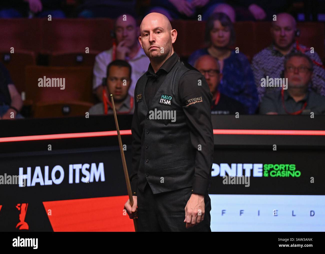 Sheffield, UK. 19th Apr, 2025. Matthew Selt during his Round 1 Match ...
