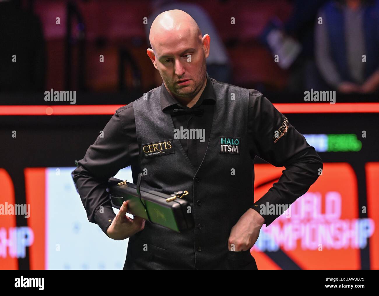 Sheffield, UK. 19th Apr, 2025. Matthew Selt reacts following his Round ...