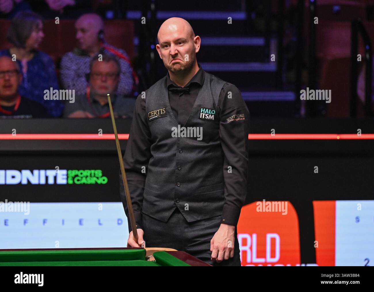 Sheffield, UK. 19th Apr, 2025. Matthew Selt reacts during his Round 1 ...