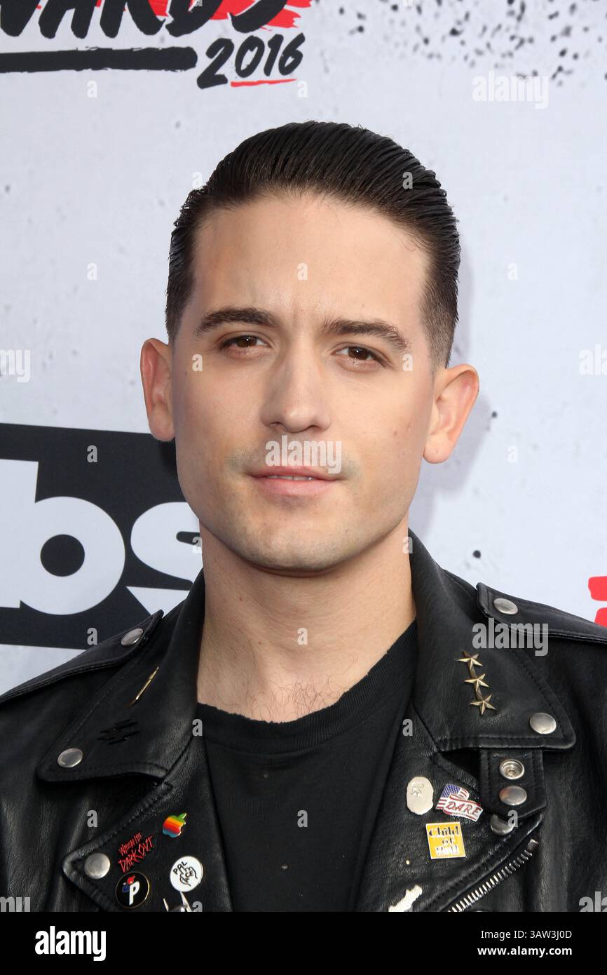 2016 g eazy on red hi-res stock photography and images - Alamy