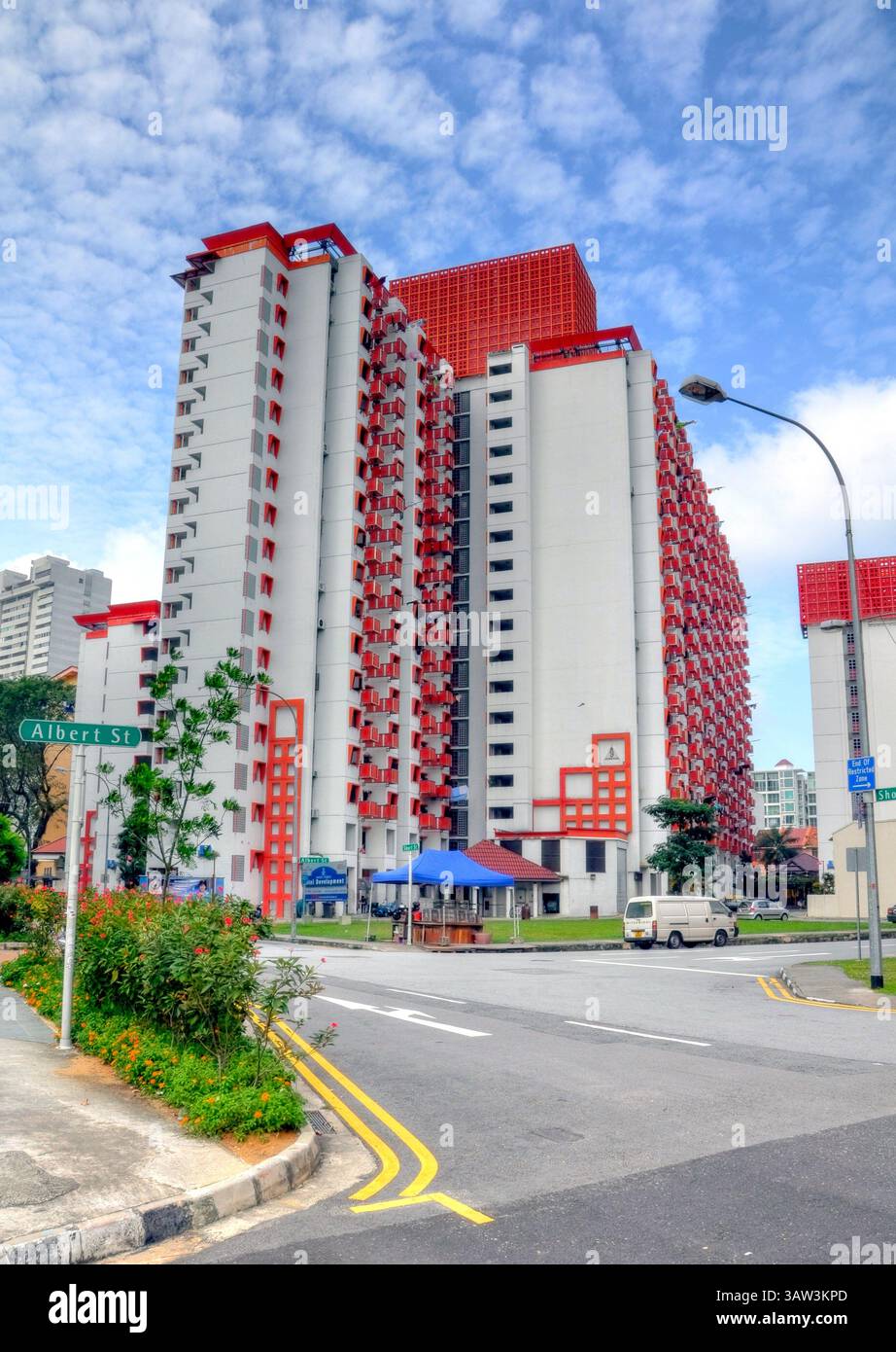 An HDB public housing estate in Singapore Stock Photo - Alamy