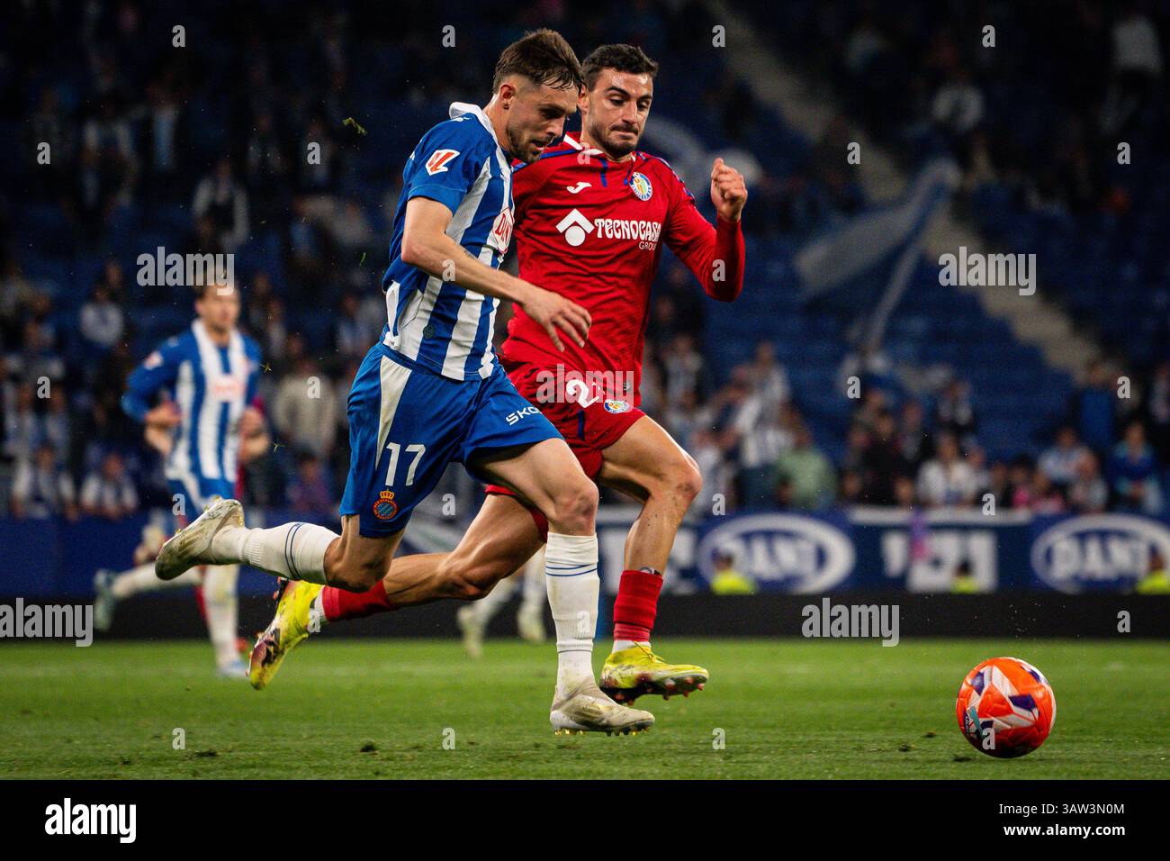 Jofre CARRERAS of Espanyol Barcelona and Juan IGLESIAS of Getafe CF ...