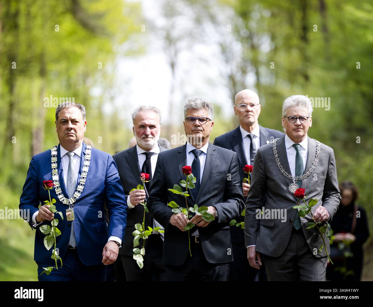 LEUSDEN - Mayors lay flowers during a commemoration at Kamp Amersfoort ...
