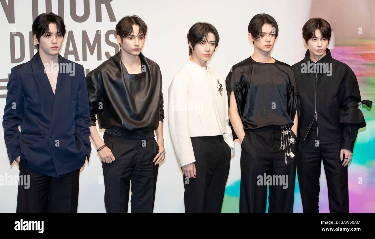 Seoul, South Korea. 18th Apr, 2025. (L to R) Soobin, Huening, Kai, Beomgyu, Yeonjun and Taehyun ...