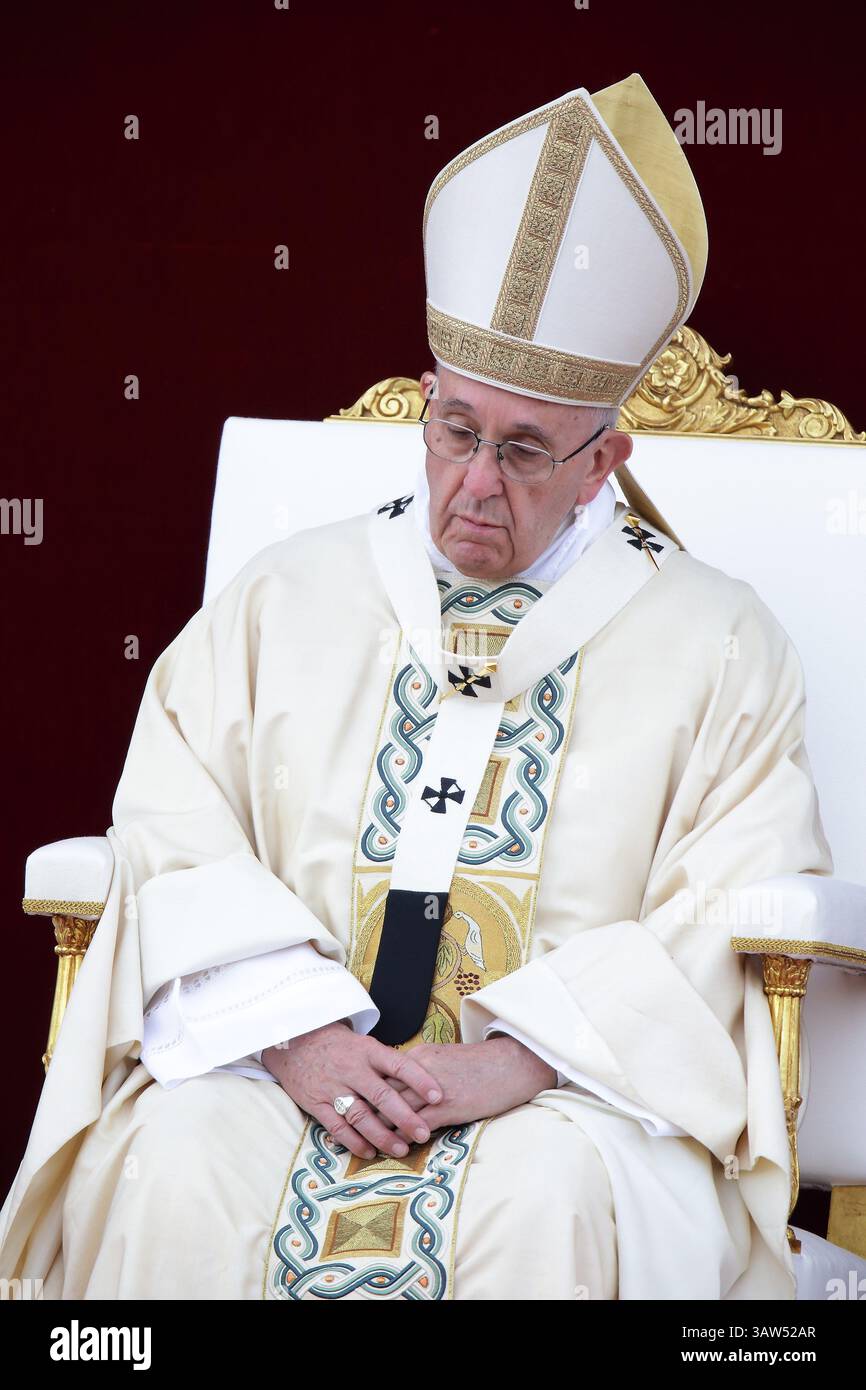 May 26, 2016 - Rome, Italy - POPE FRANCIS celebrates Corpus Domini ...
