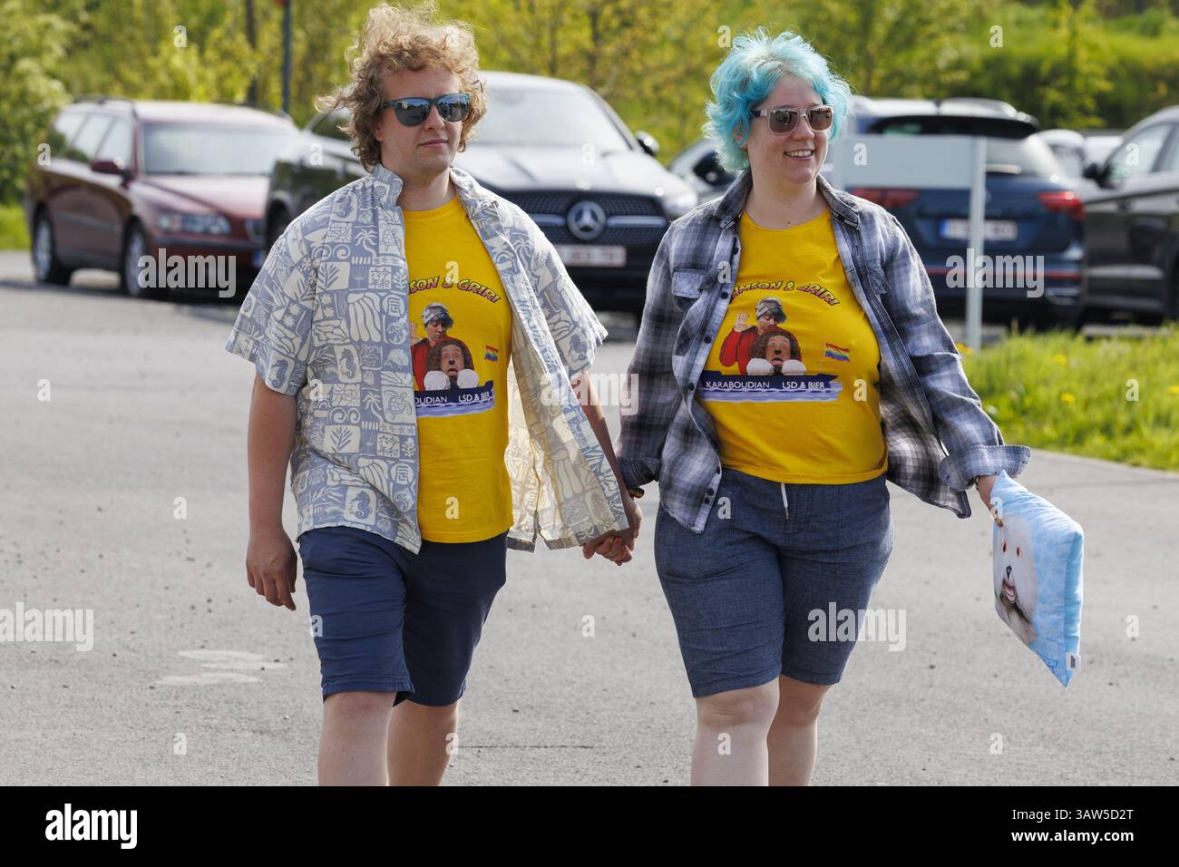 Aalst, Belgium. 19th Apr, 2025. Fans attend the funeral ceremony of ...