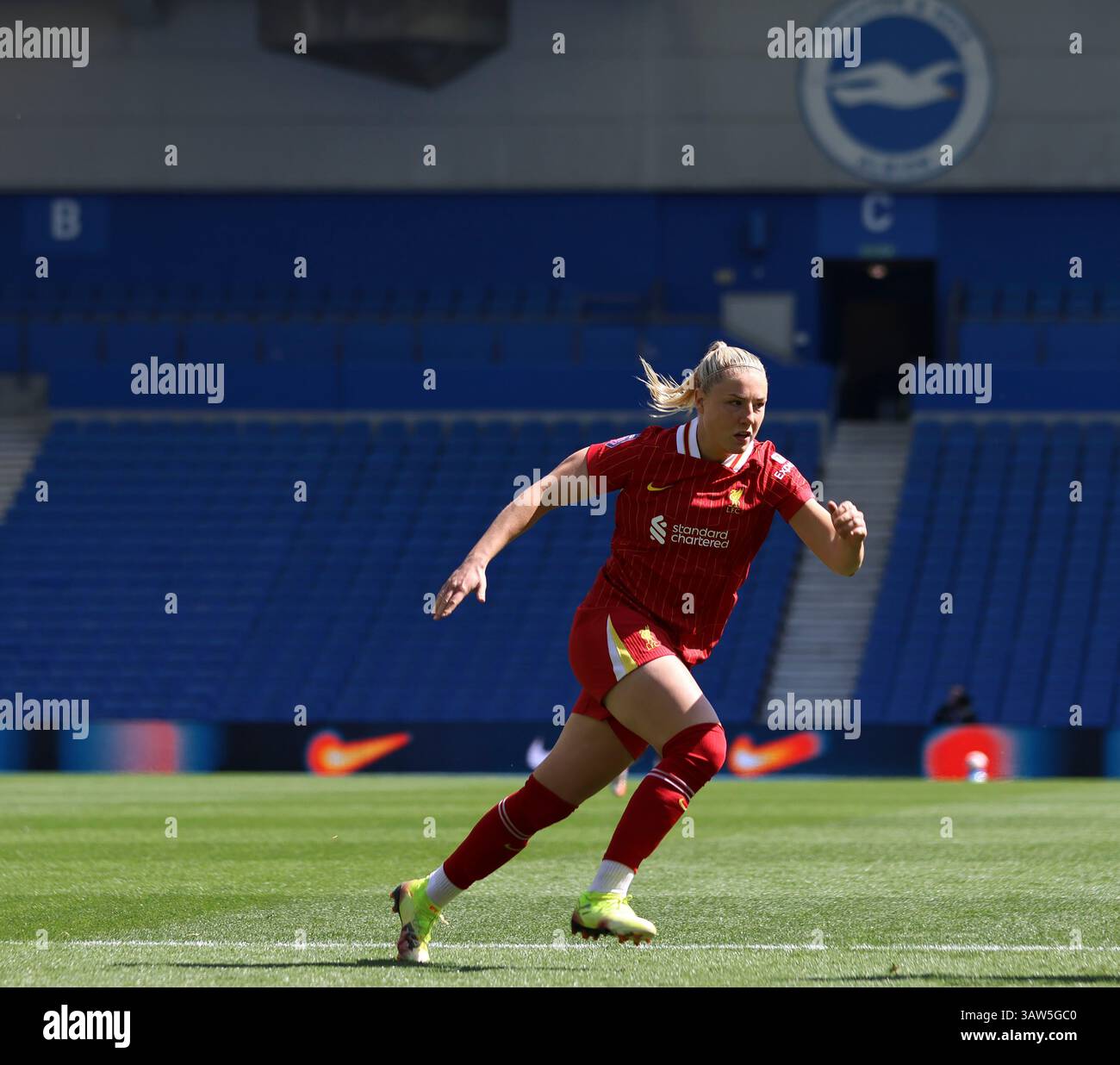 Brighton, England, on 19 April 2025. Sophie Roman Haug (Liverpool 10 ...