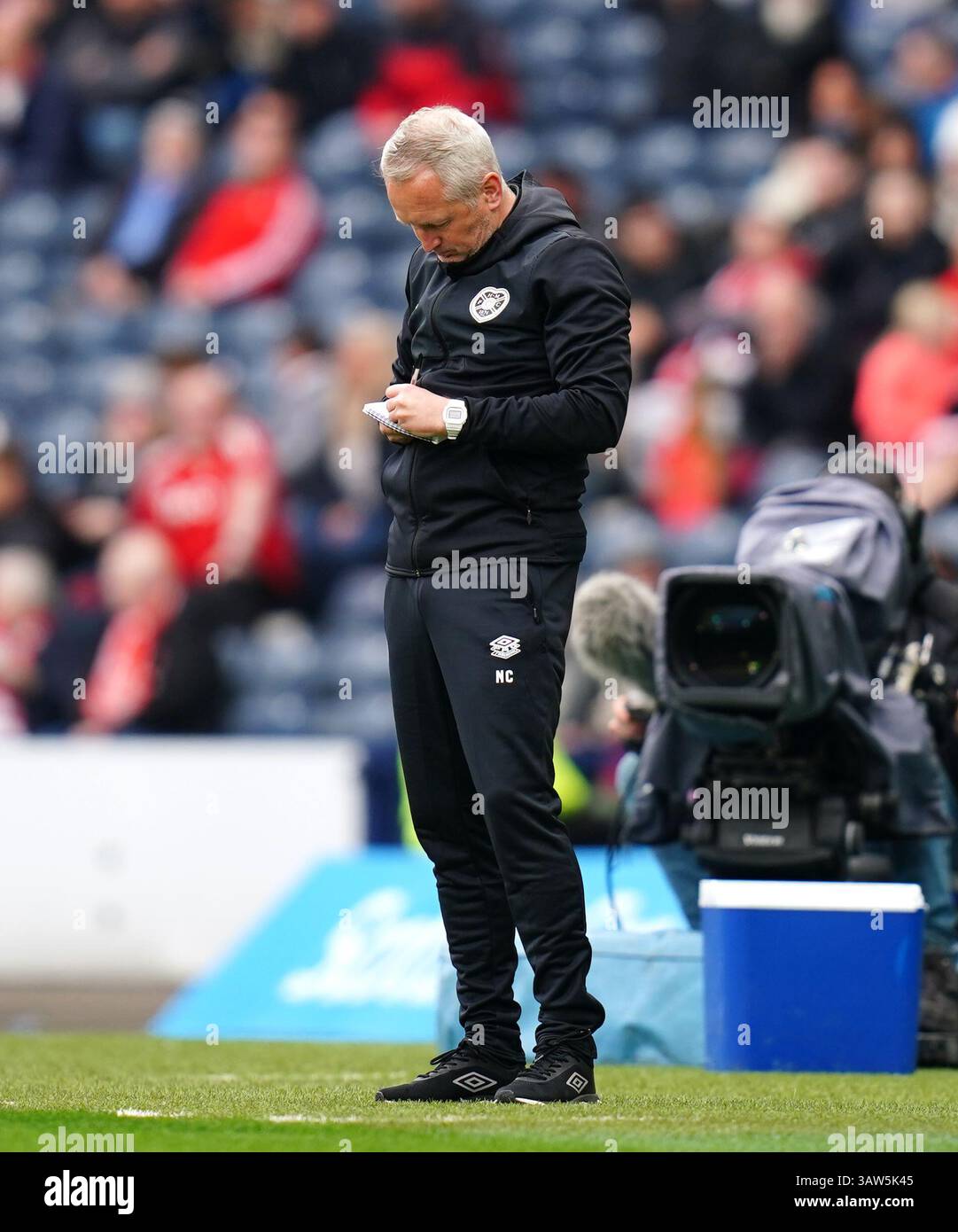 Heart of Midlothian manager Neil Critchley gestures on the touchline ...